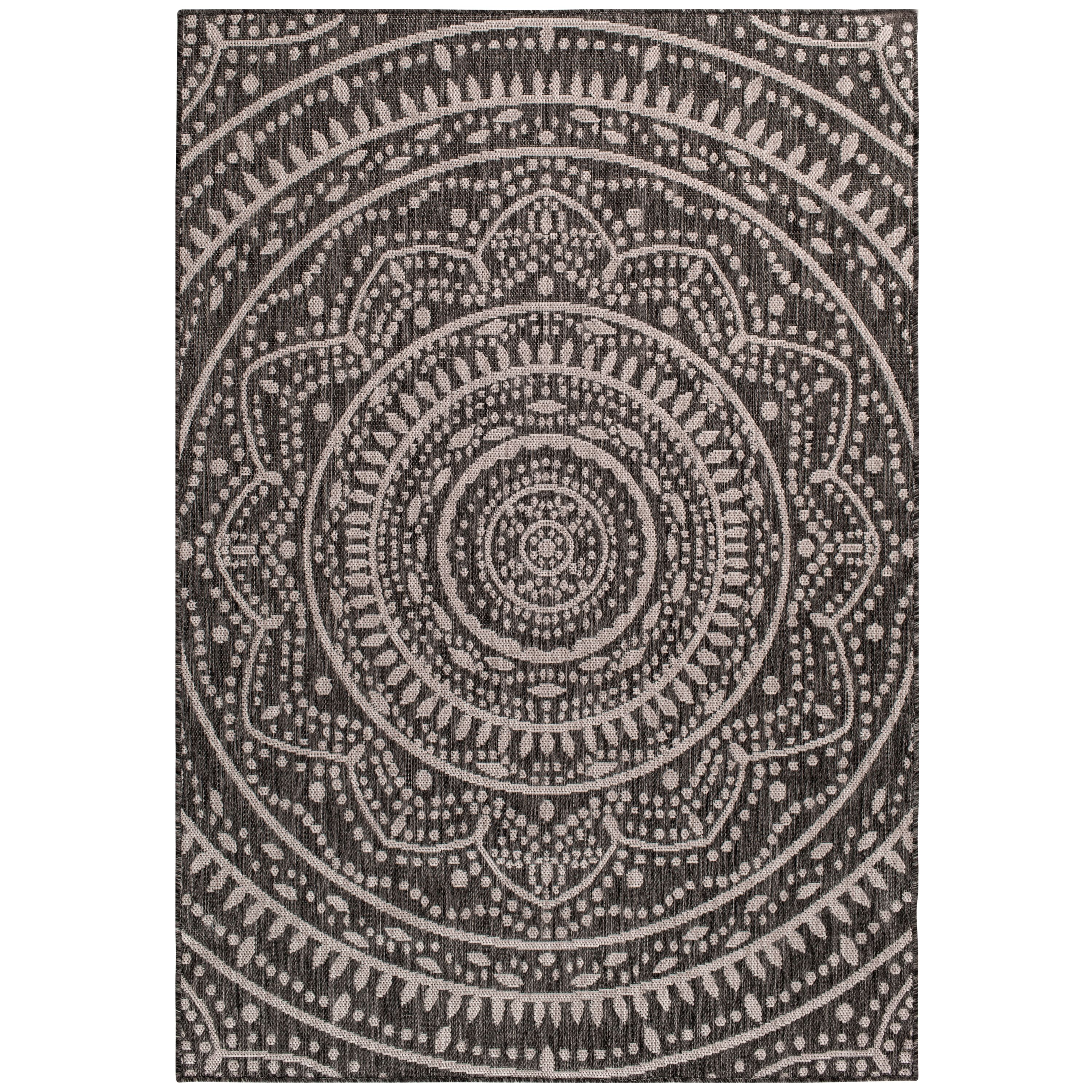 Mainstays Global 7'10" x 10' Gray Medallion Outdoor Rug - Walmart.com