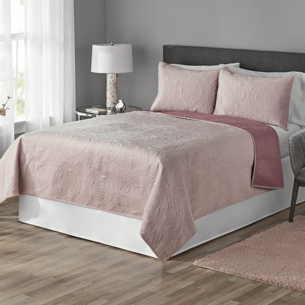 Mainstays Mink Lilac Medallion Polyester Quilt, Full/Queen, Reversible ...