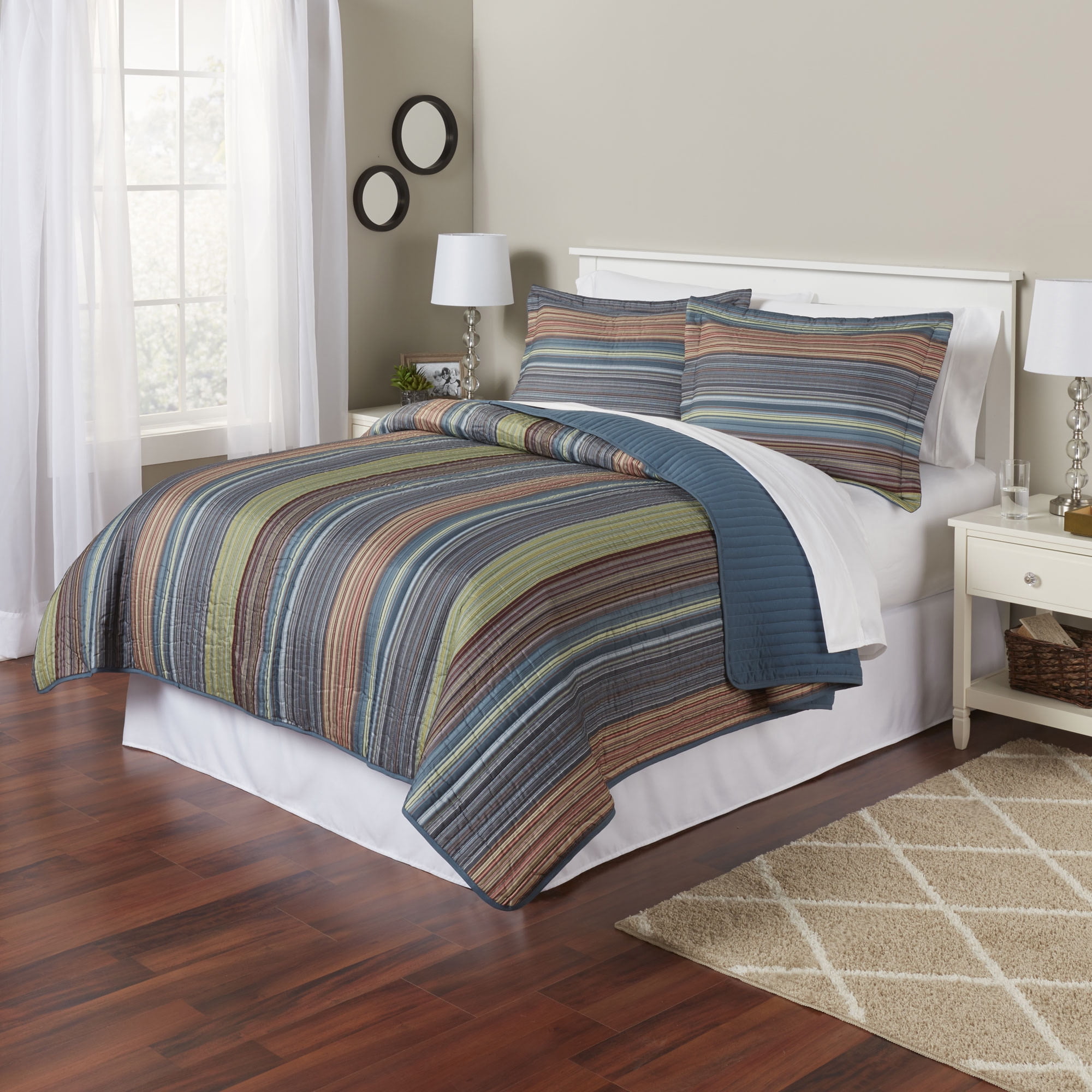 Mainstays Polyester Aztec Stripe Quilt, 1 Each - Walmart.com