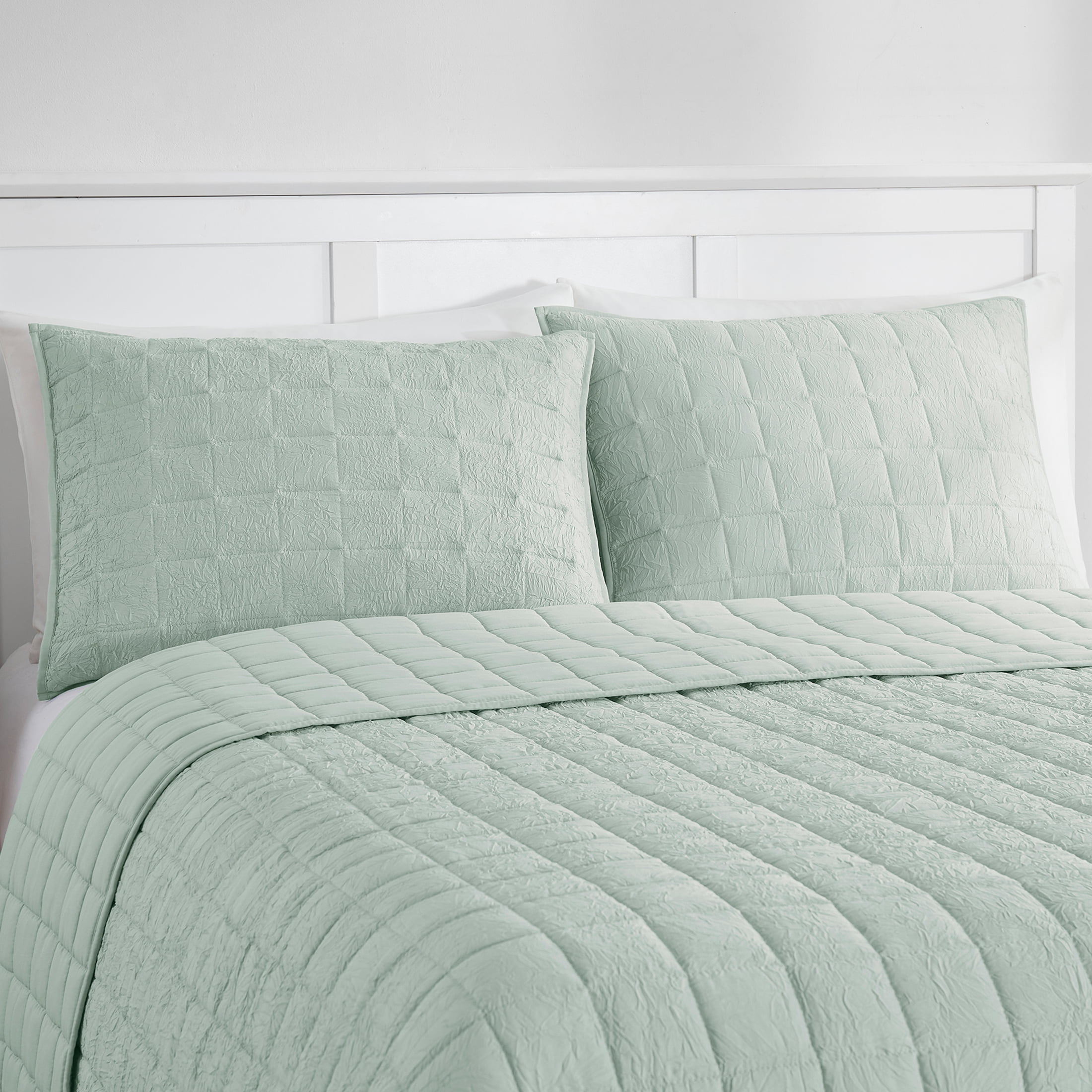 Mainstays Solid Green Crinkle Box Soft Wash Pillow Shams, King, 2 Pack ...