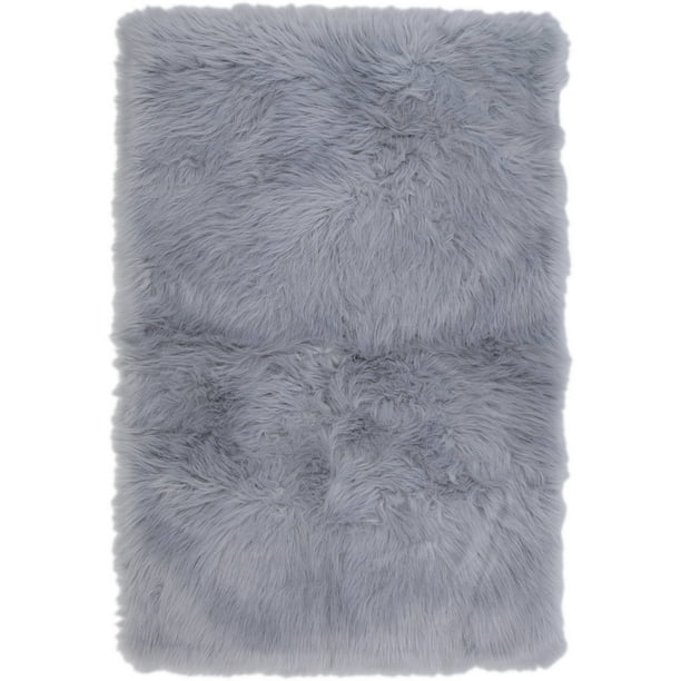 Mainstays Solid Grey Fur Flokati Accent Rug 30x46 in - Walmart.com