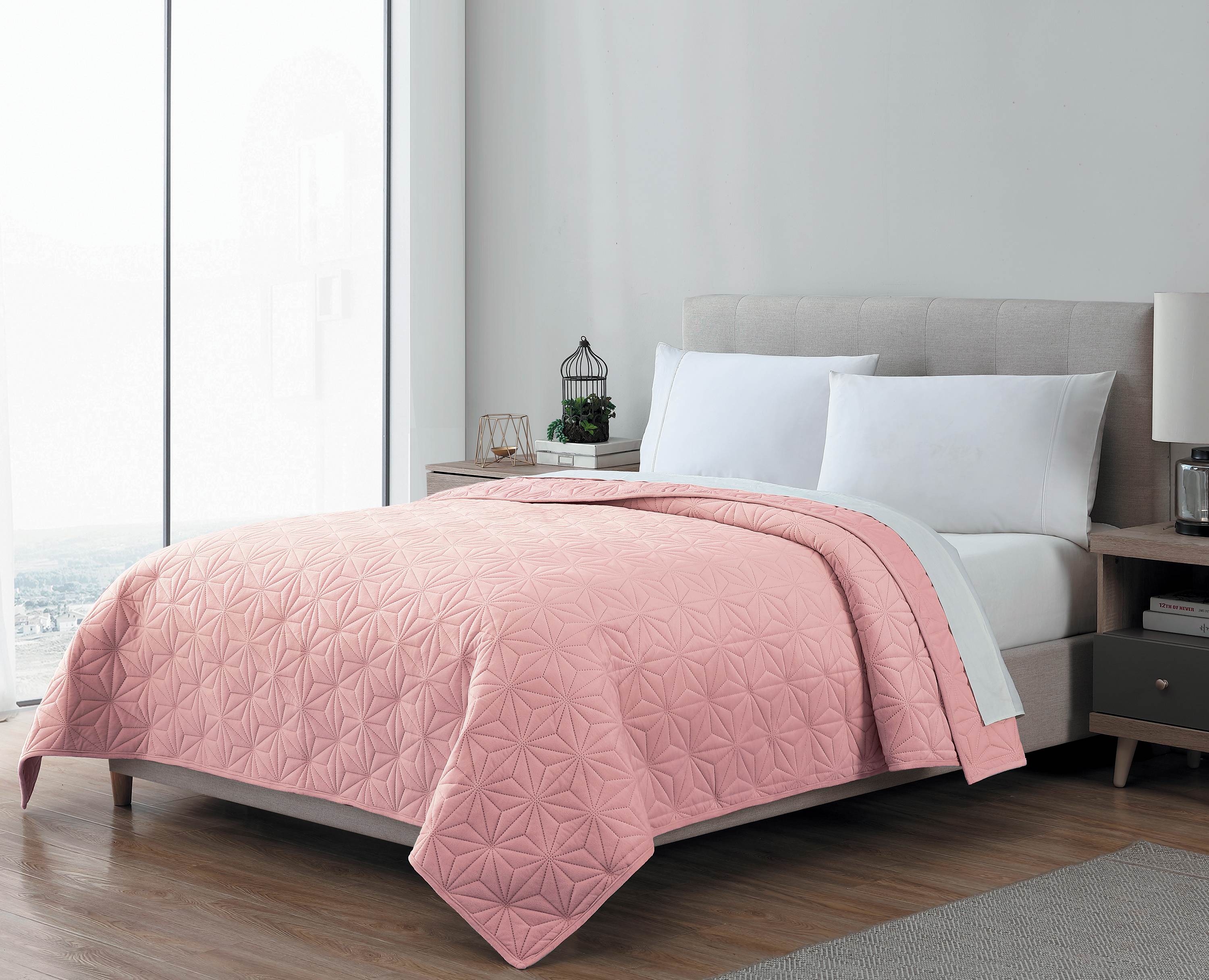Mainstays Solid Mink Kaleidoscope Pink Quilt Set, 1 Each - Walmart.com