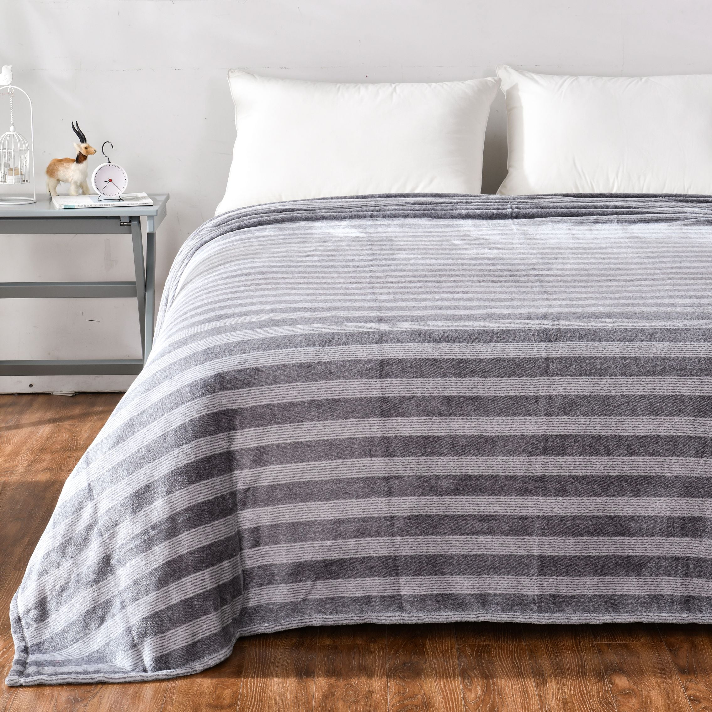 Mainstays Stripe Plush Blanket, Gray, Full/Queen - Walmart.com