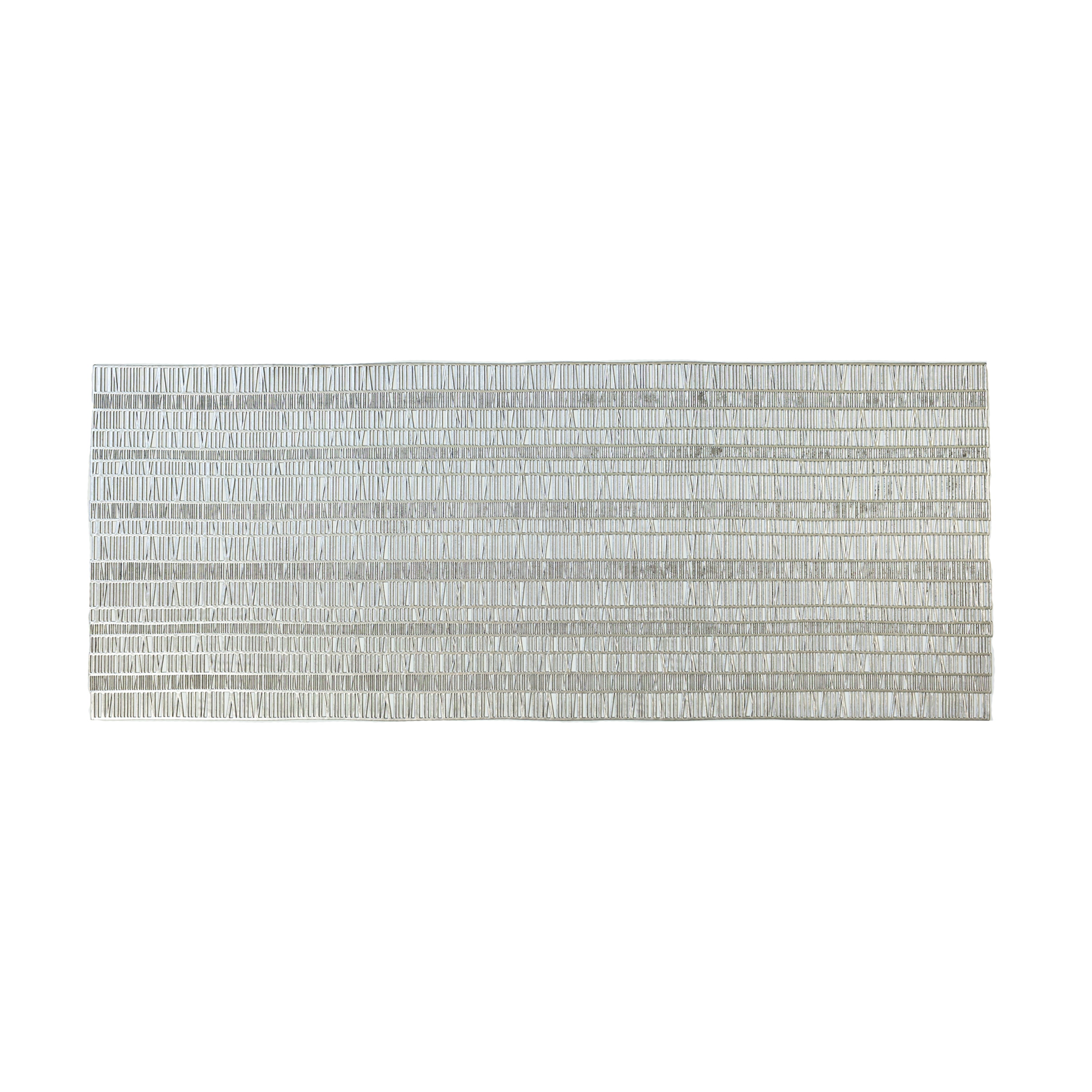 Mainstays Zayne Pressed Vinyl Table Centerpiece Silver/Black 15 x 37.8 ...