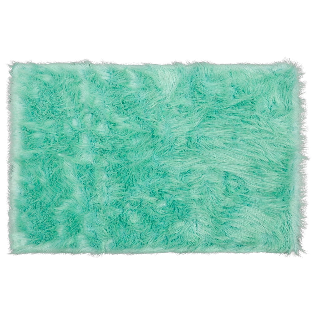 Mainstays Zone Glam Faux Fur Green Solid Print Area Rug, 30" x 46 ...