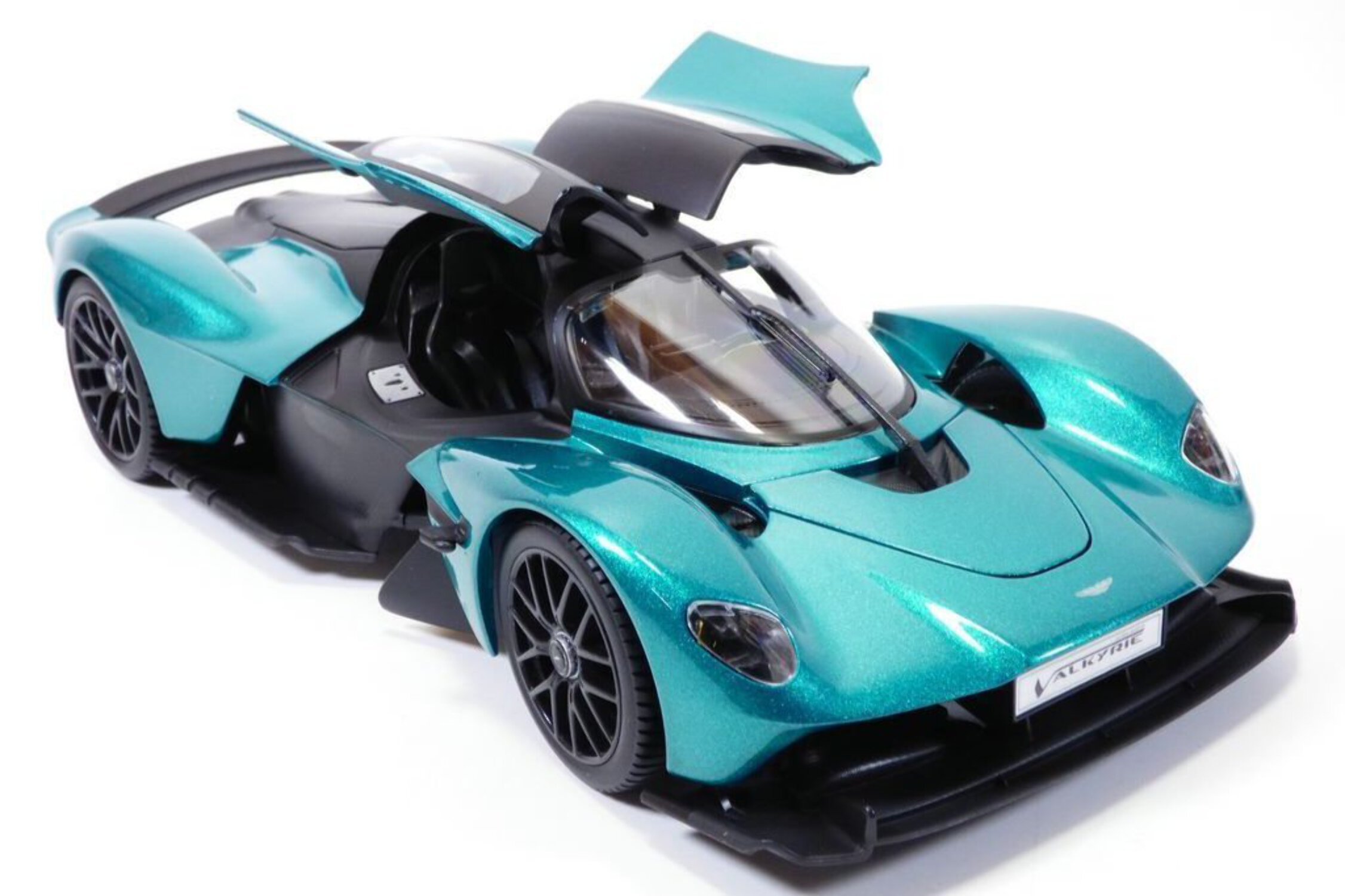 MAISTO 1/18 - ASTON MARTIN Valkyrie - 2022 - Walmart.com