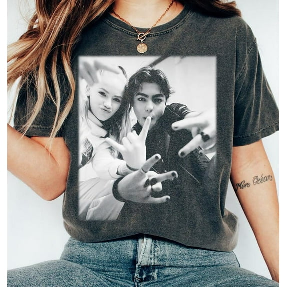 Malachi Barton & Freya Skye Shirt, Descendants Zombies Worlds Collide ...