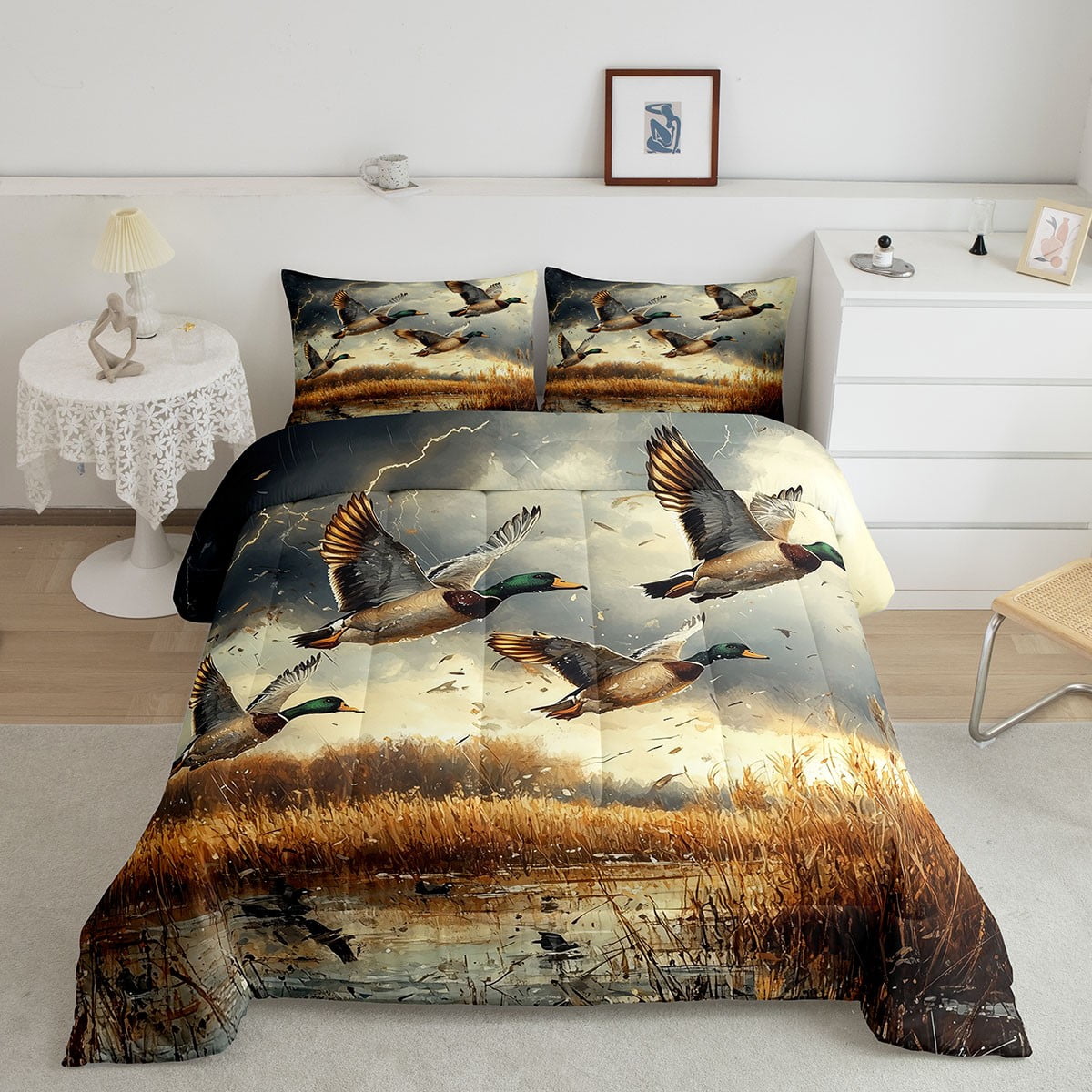 Mallard Comforter Set Duck Hunting Bedding Set Man Flying Duck Lighting ...