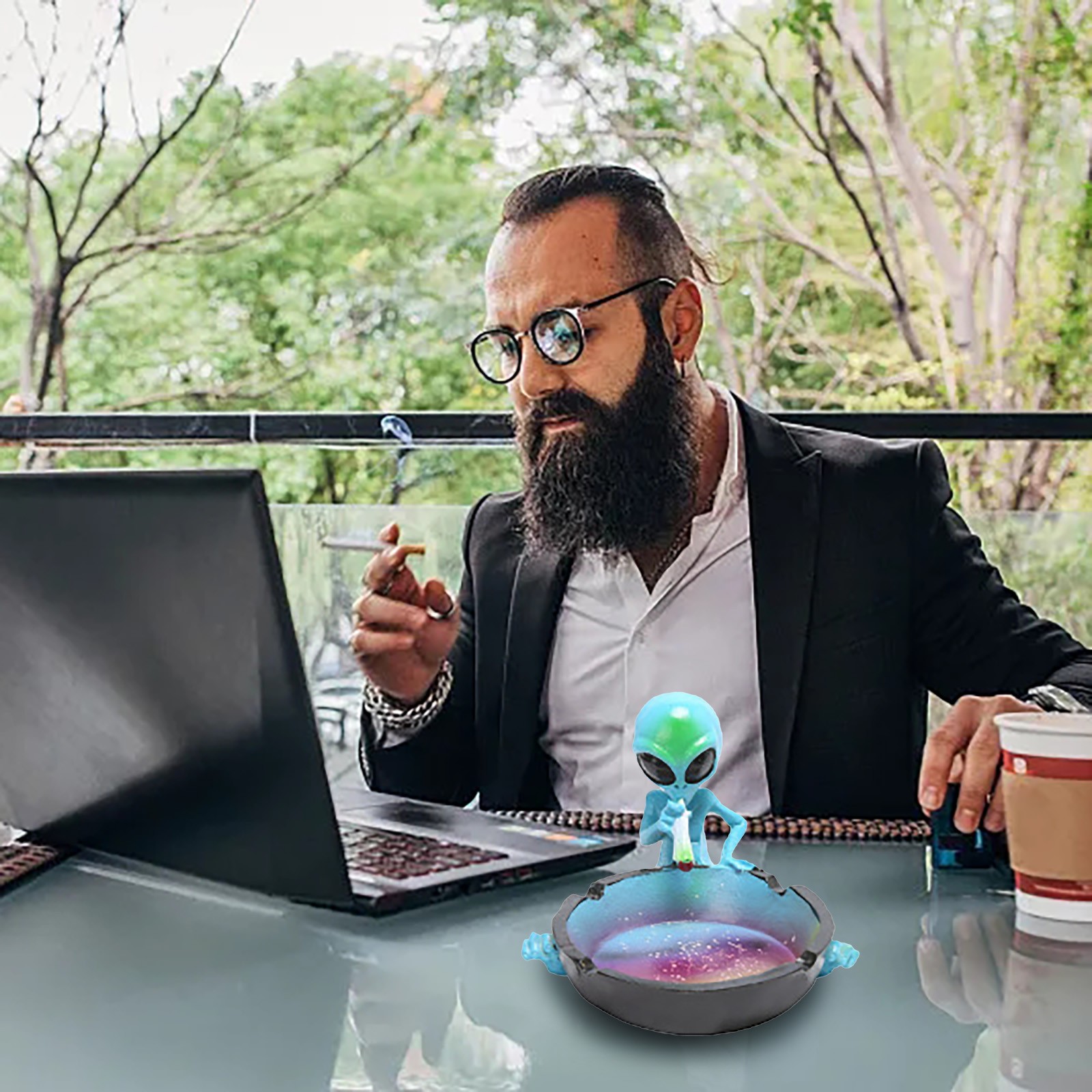 Malltop Shawn Ashtray Hand-Painted Resin Ash Tray for Cigarettes ...