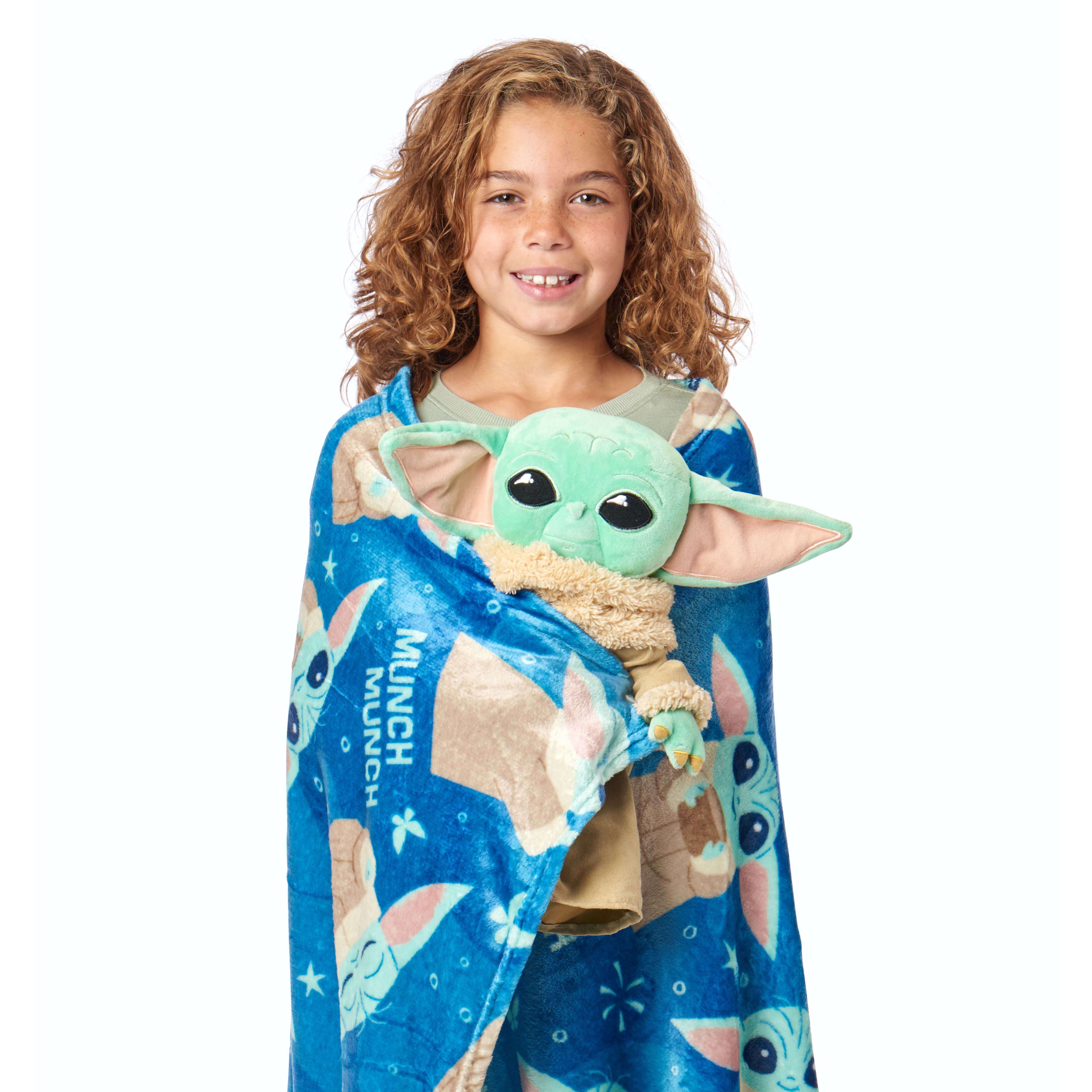 The Mandalorian Baby Yoda Curious Child 46"x60" Kids Throw, 100% ...