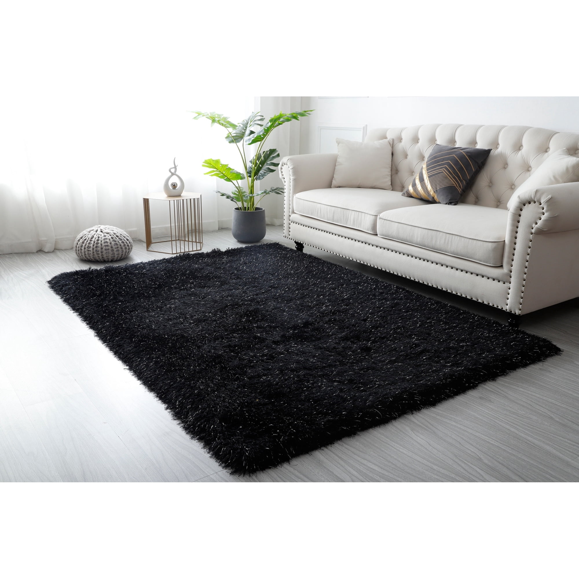 5 X 8 Black Rugnull