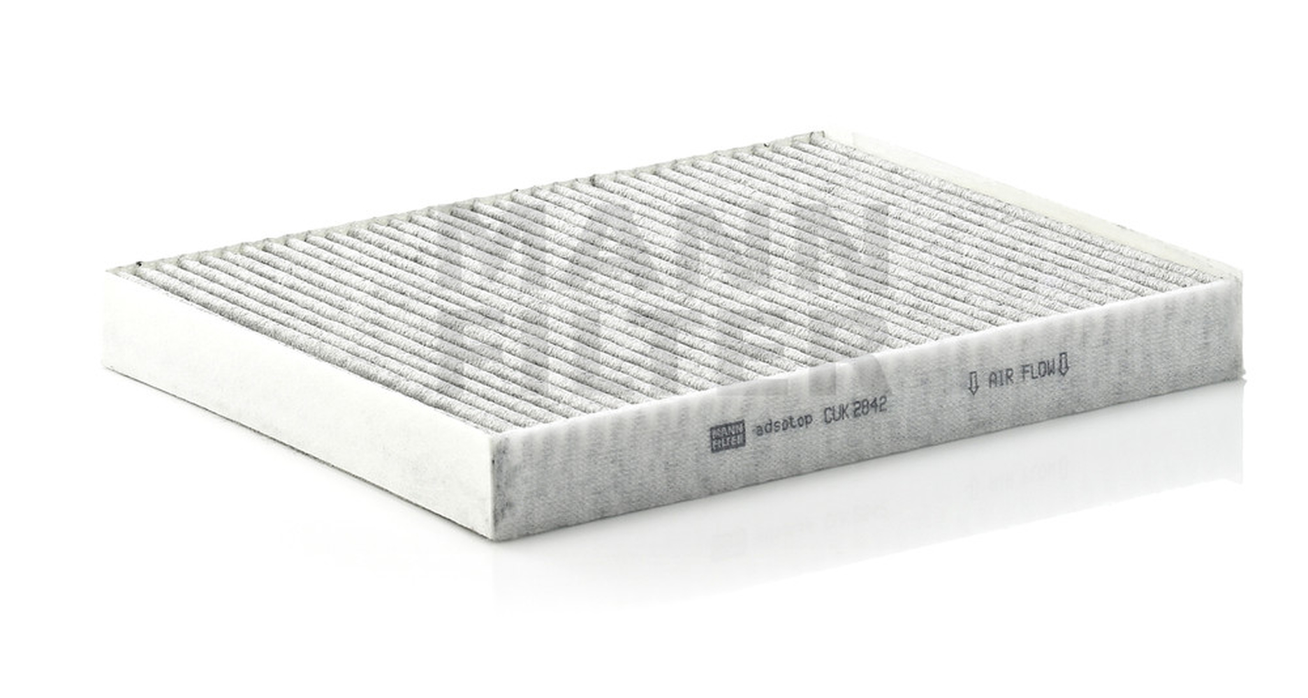 MANN Filters Cabin Air Filter Element for Audi Q7, Porsche Cayenne, VW ...