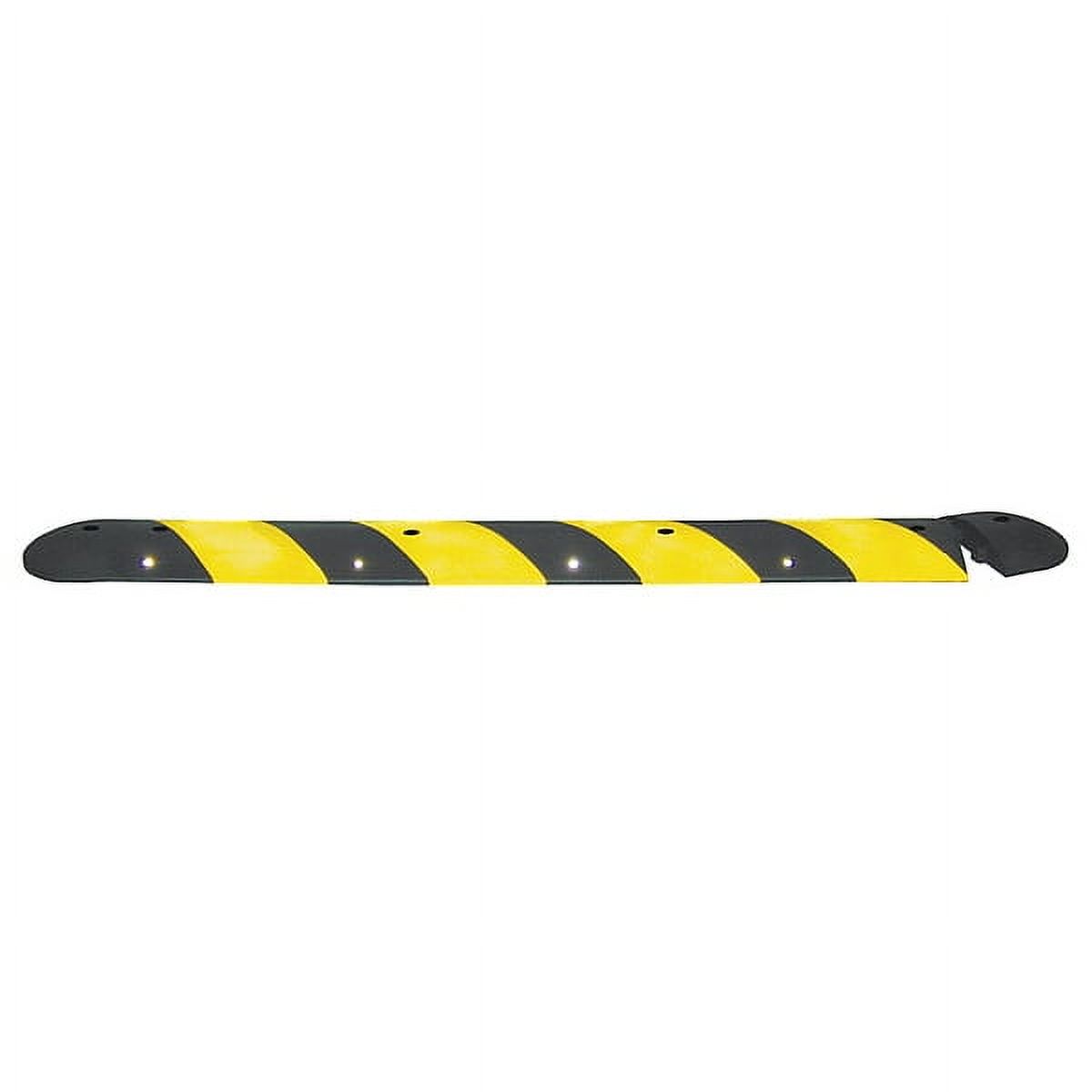 Notrax 4 ft. Easy Rider Reflective Modular Speed Bump - Recycled Rubber ...