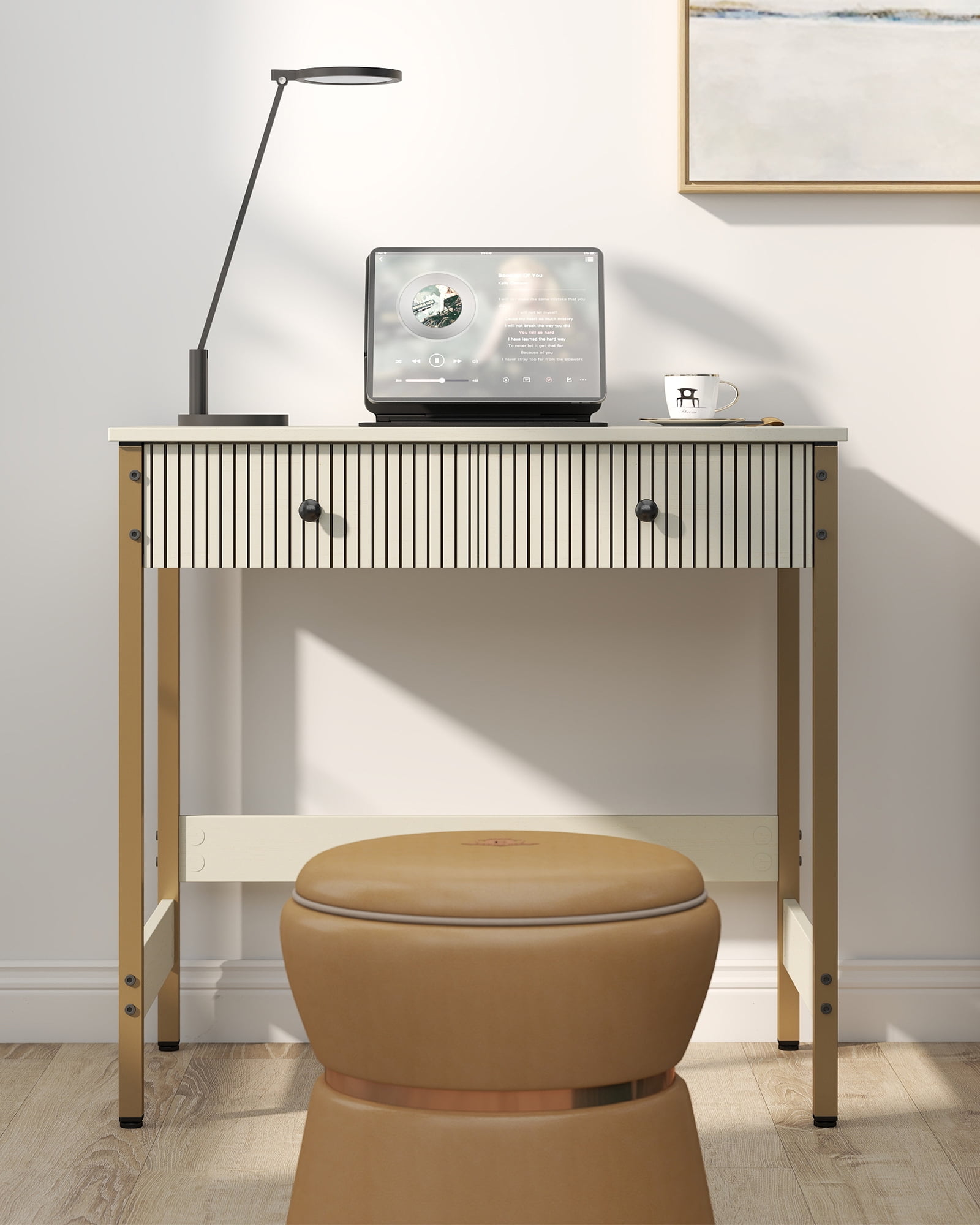 Manxile Fluted Computer Desk with USB Ports & Power Outlet, Modern ...