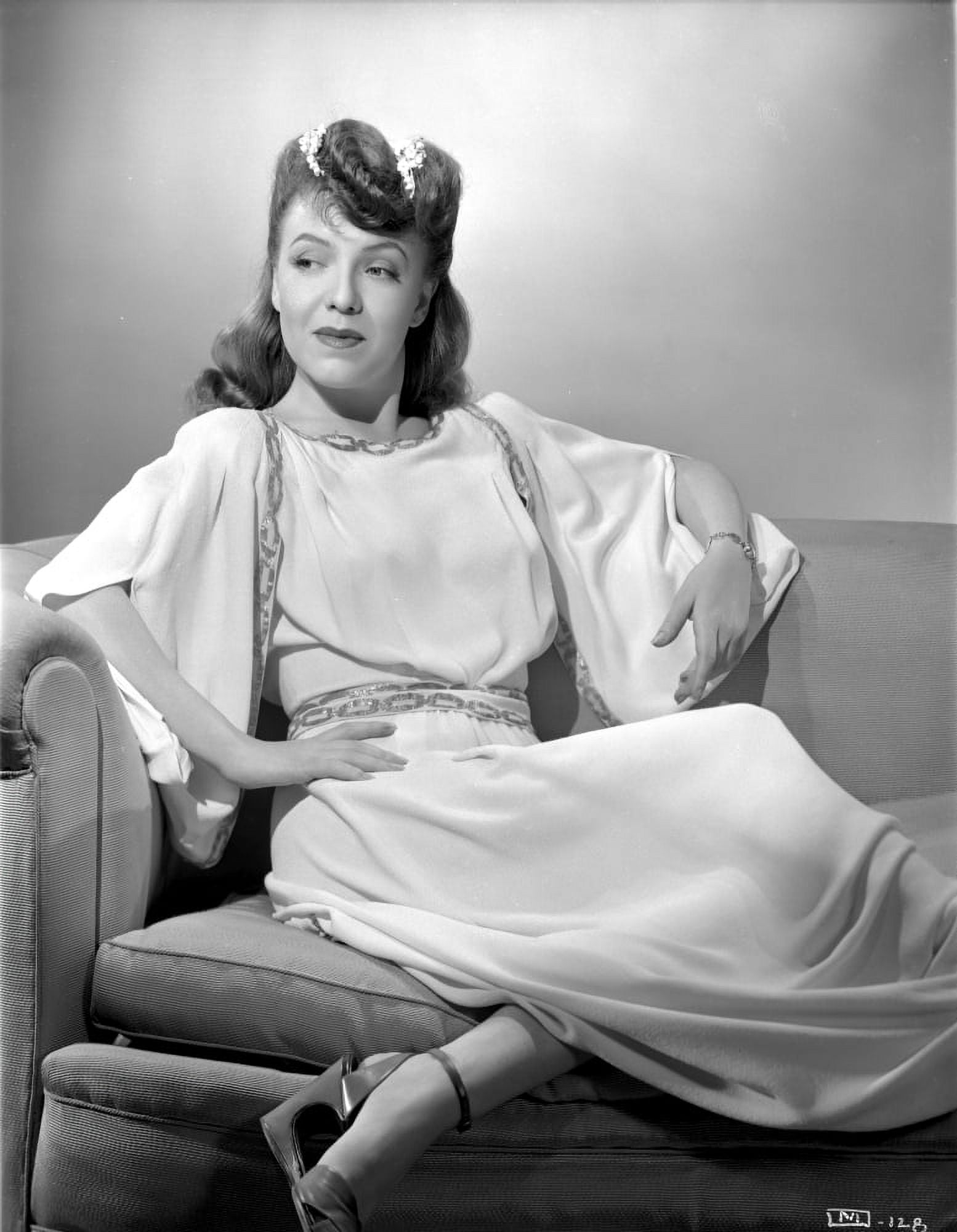 Margo on a Dress sitting and posed Photo Print (8 x 10) - Walmart.com