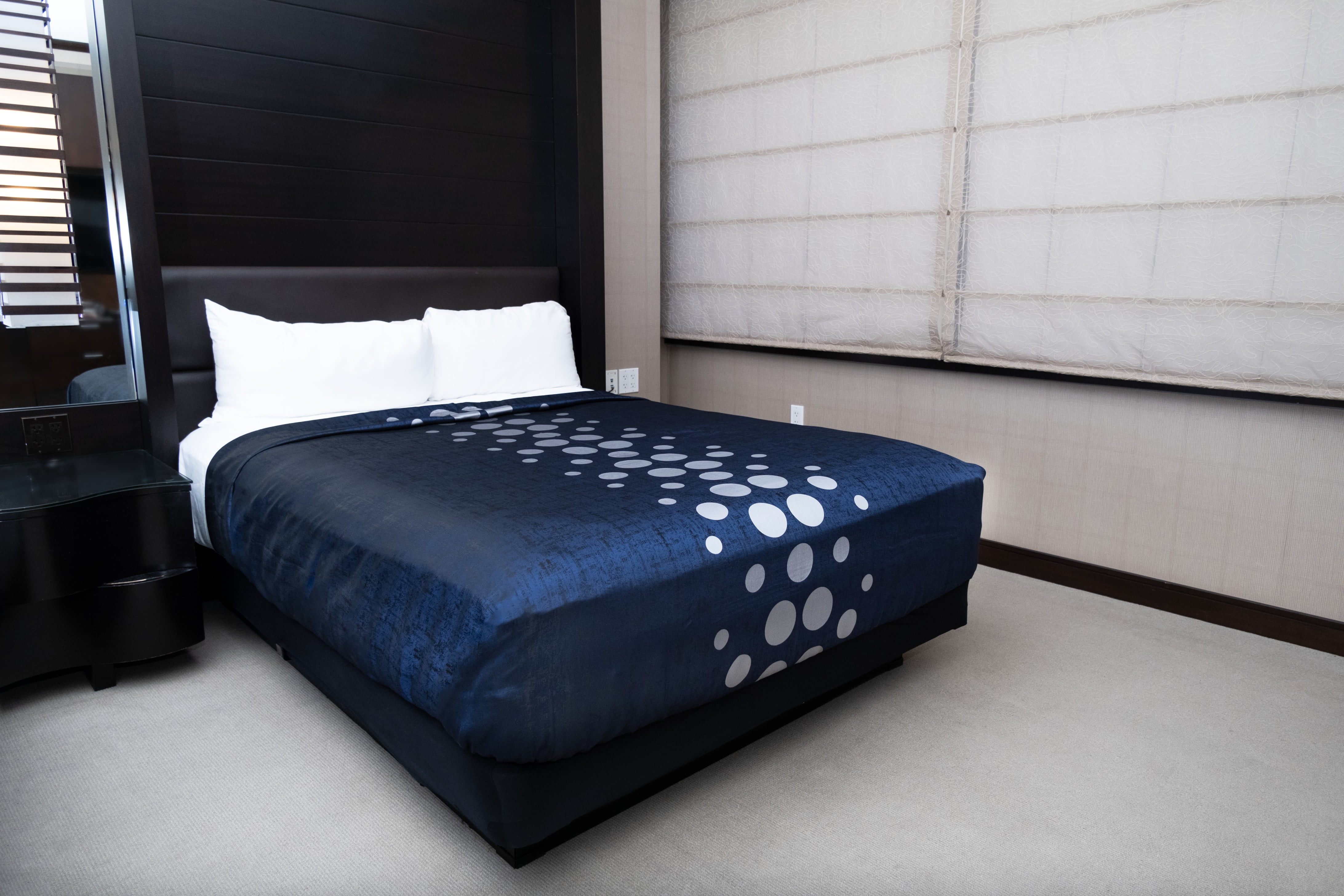 Marigold Bedding Decorative Top Sheet Polka Dots Navy/Grey King 114x115 ...