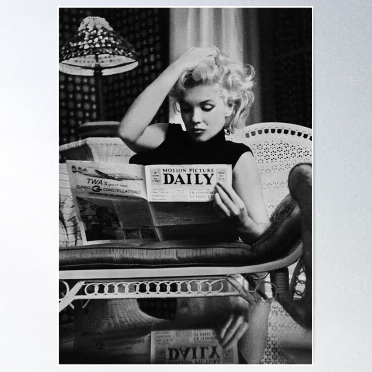 Marilyn Monroe Reading Newspaper Poster Wall Art, Modern Wall Decor For ...