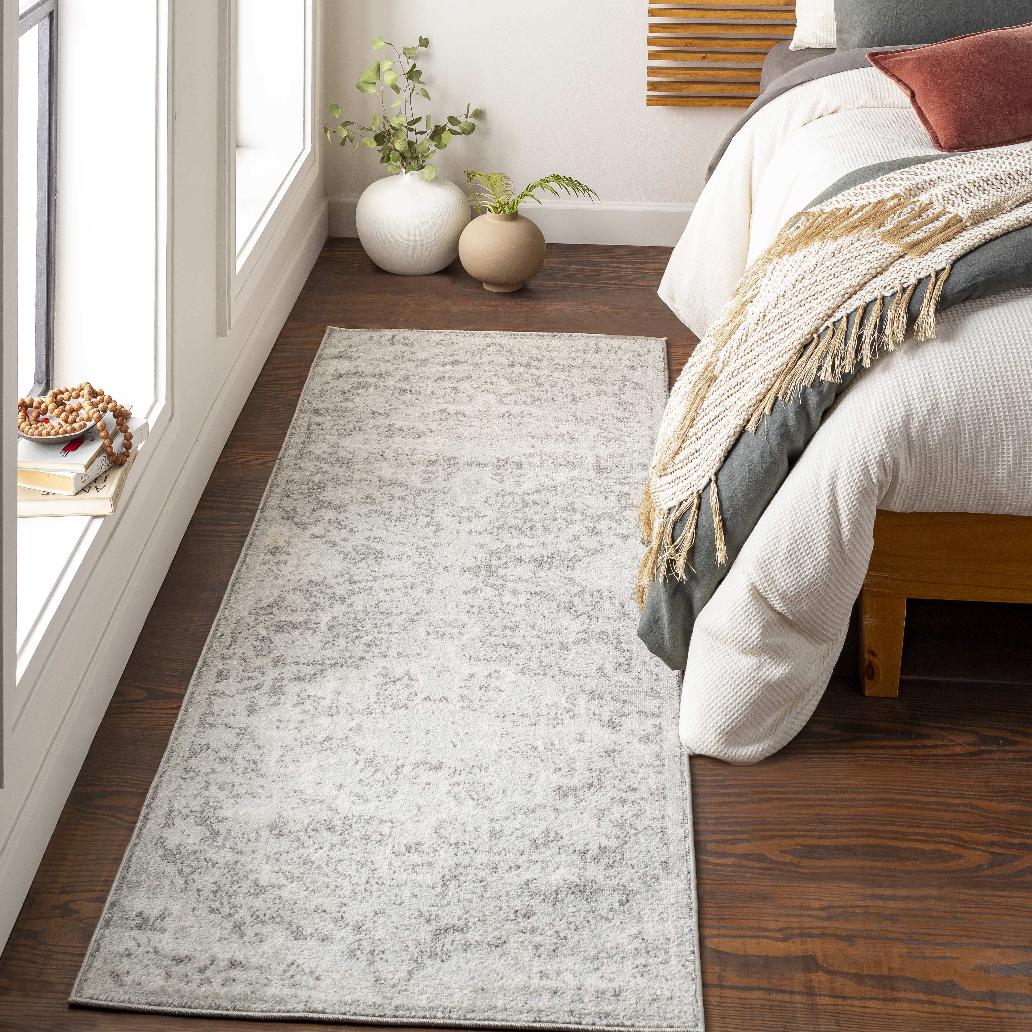 Mark&Day Area Rugs, 2x7 Olivia Traditional Black Runner Area Rug (2'7 ...