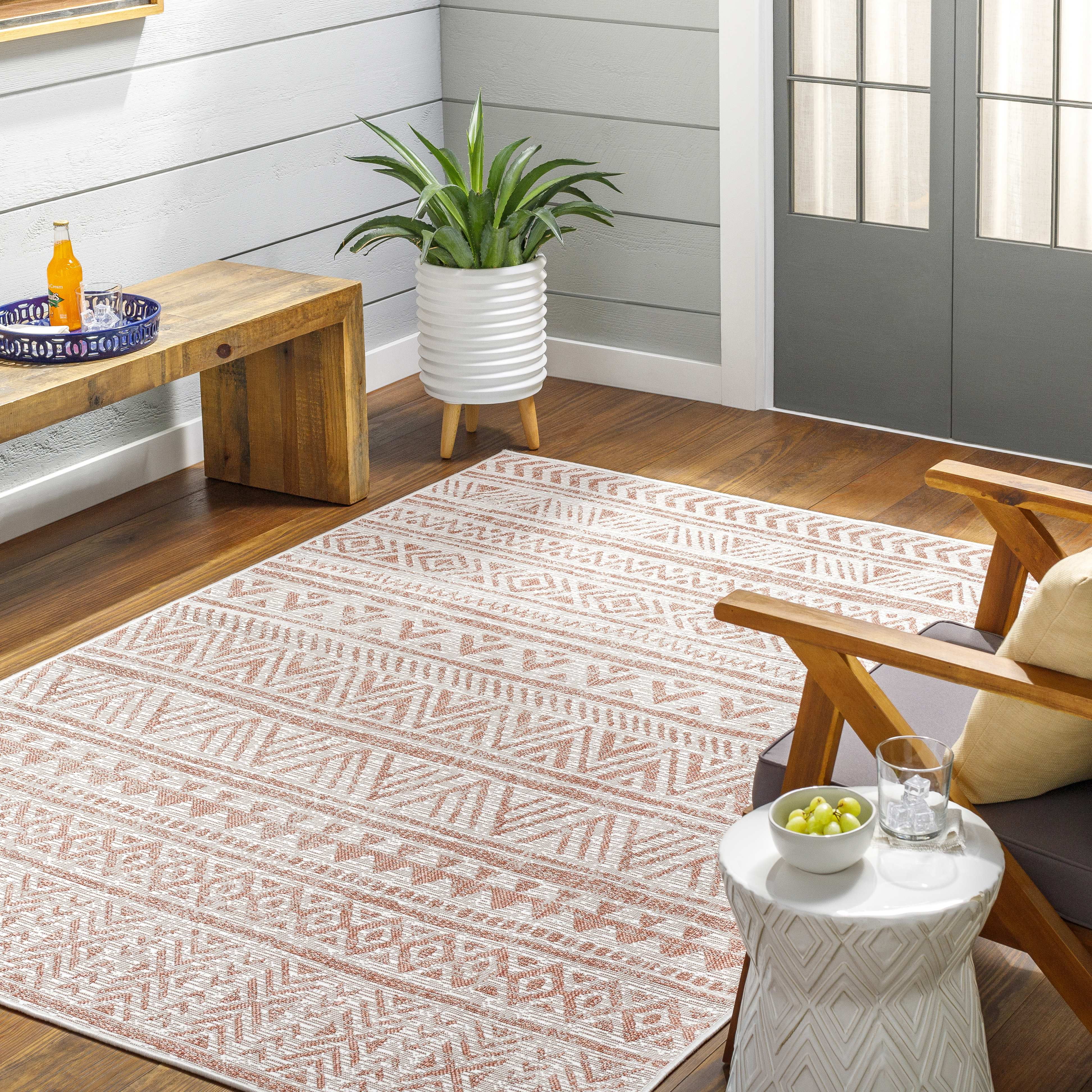 Mark&Day Outdoor Rugs, 5ft Round Goff Global Indoor/Outdoor Coral Pink ...