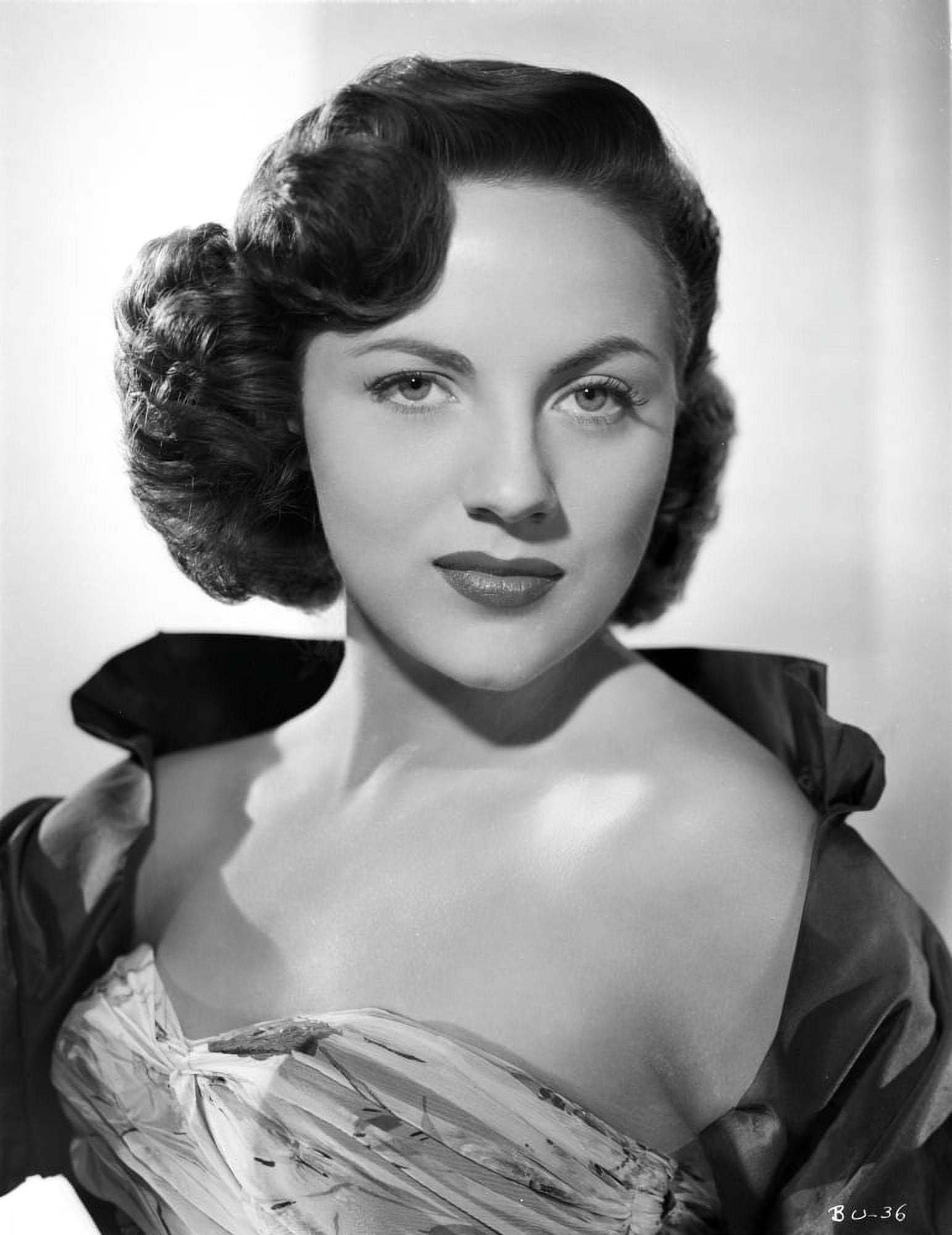 Marlo Dwyer Portrait wearing Black Robe Photo Print (8 x 10) - Walmart.com