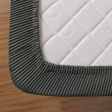 Bed Skirt with Spilt Corner 15 Inch Drop, Polyester Blended Quilted Bed ...