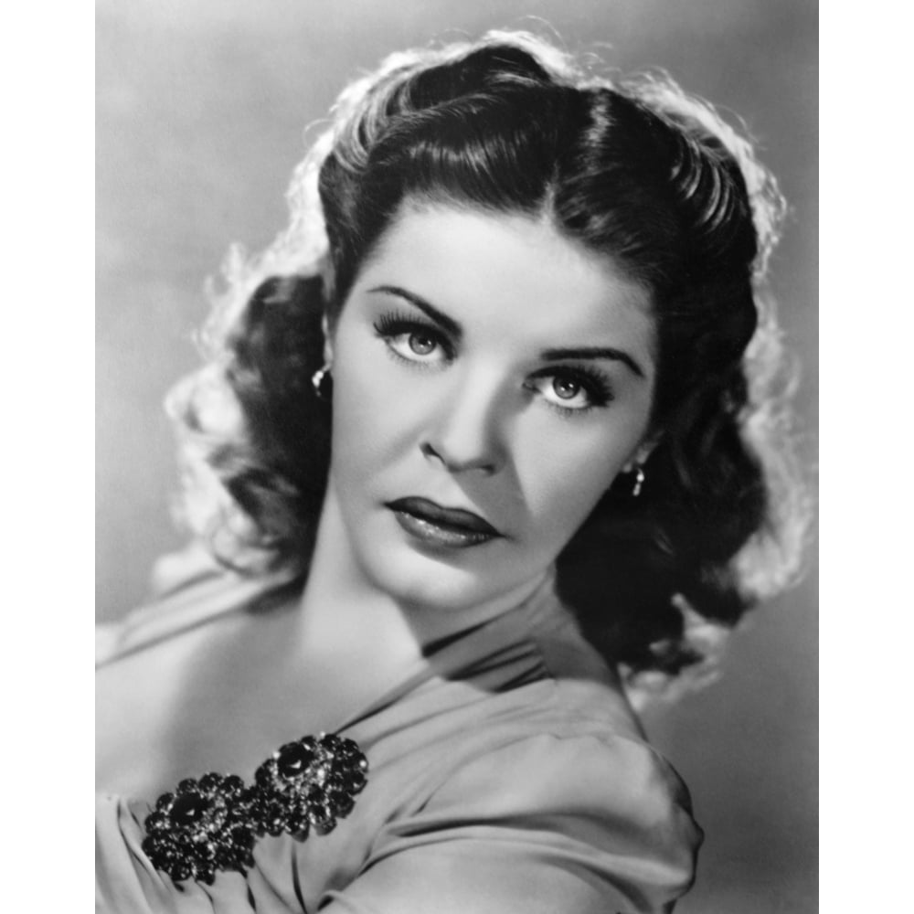 Martha Raye Portrait (16 x 20) - Walmart.com