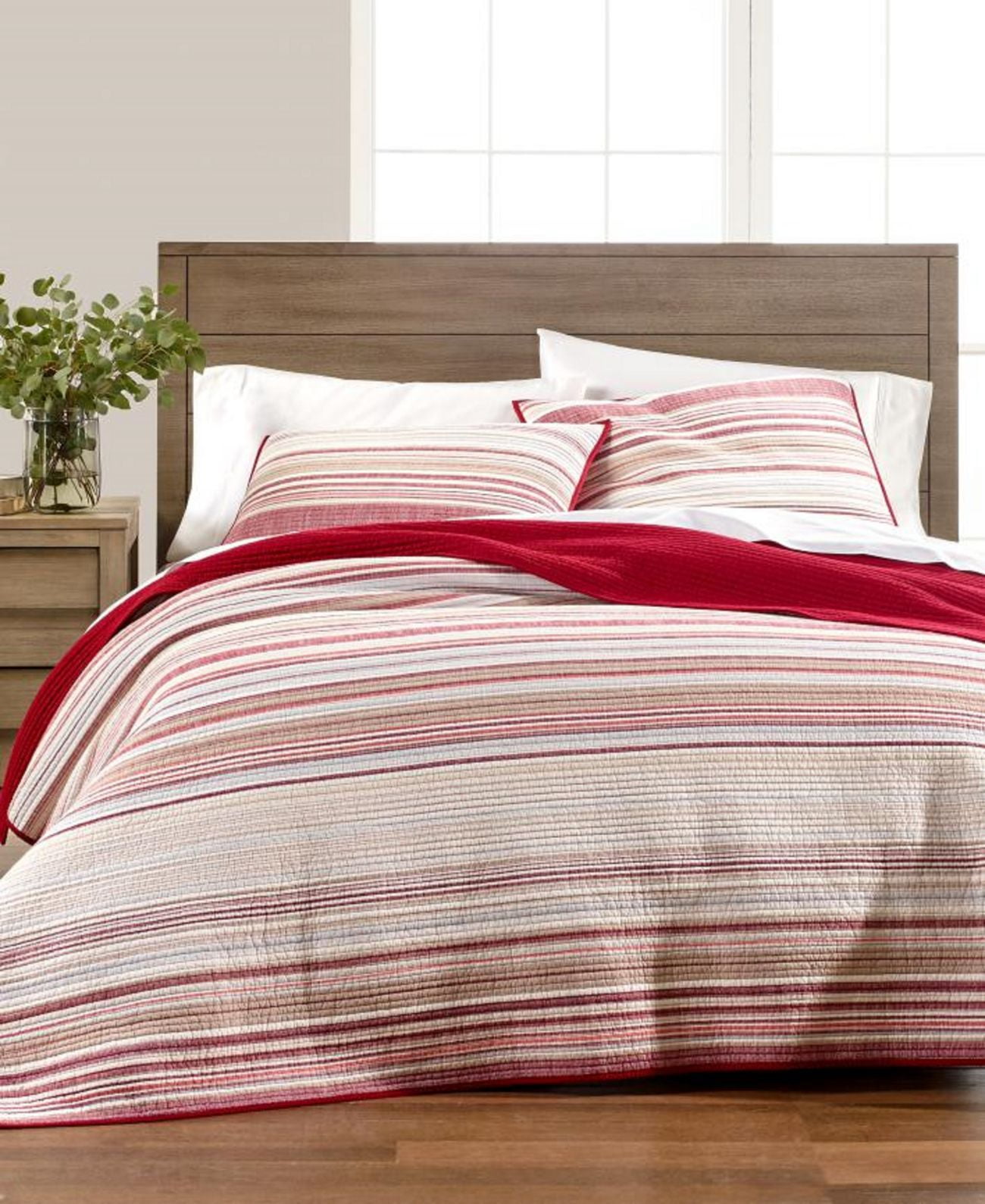 Martha Stewart Collection Twin Bedding Holiday Yarn-dye Quilt, Red ...