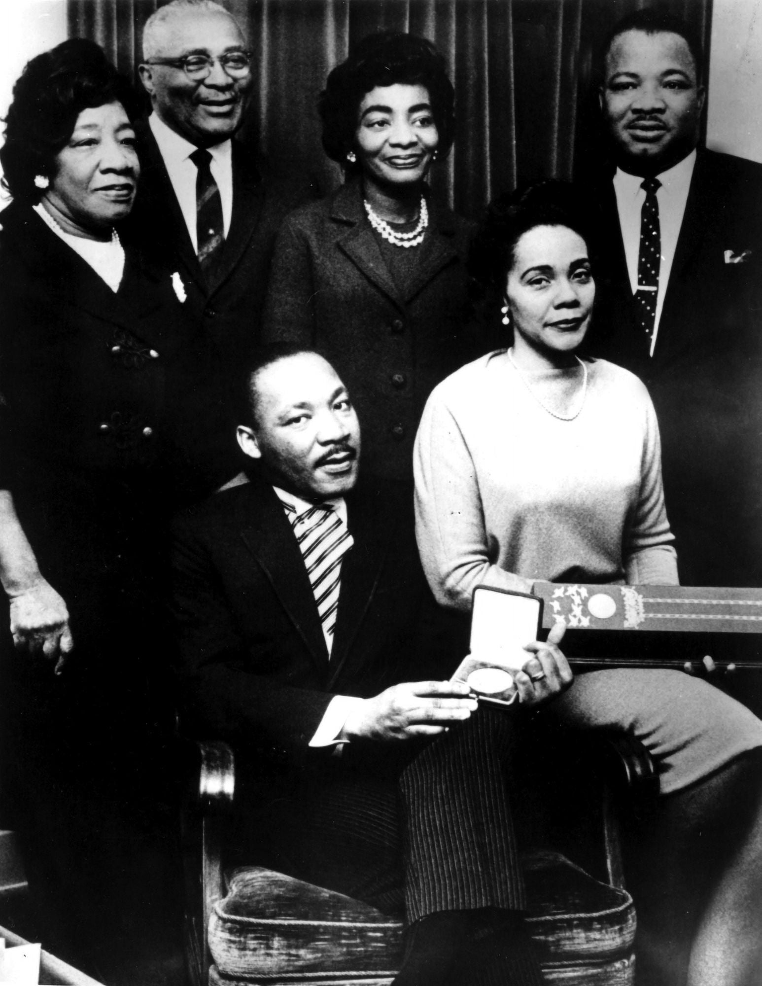 Martin Luther King Jr, wife Coretta and their parents Photo Print (24 x ...