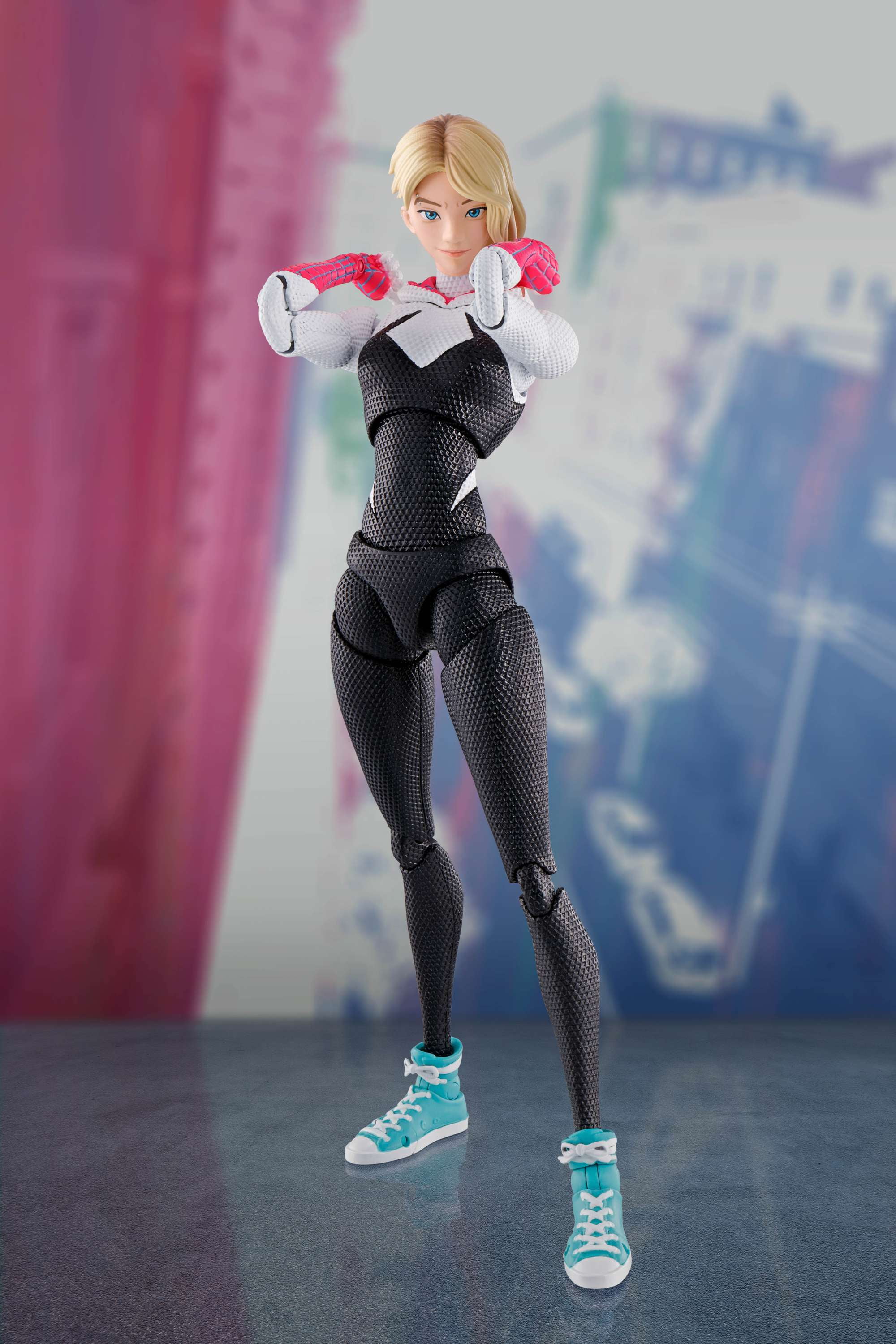 Marvel S.H.Figuarts Spider-Gwen Movie Figurine Action Figure (World ...