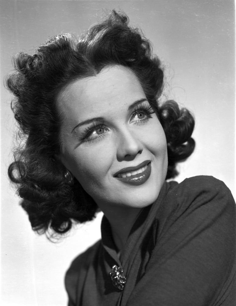 Mary Brian Portrait in Classic Photo Print (8 x 10) - Walmart.com