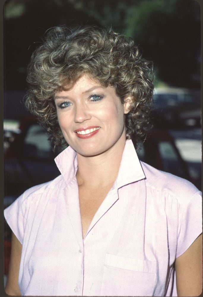 Mary Hart Close Up In Light Pink Sleeveless Top Photo Print (16 x 20 ...