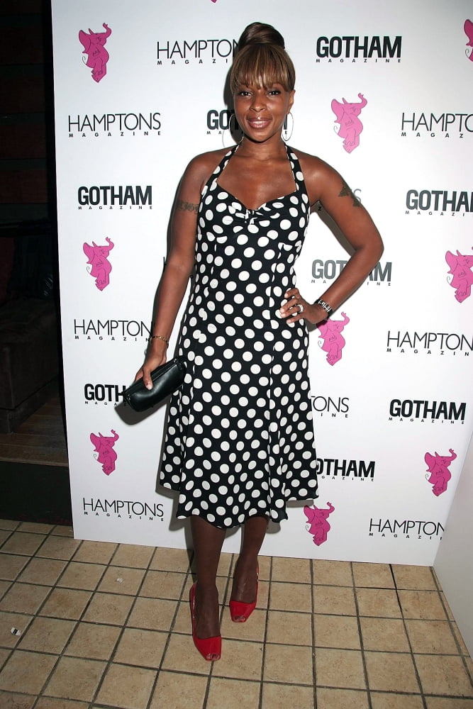 Mary J. Blige At Arrivals For Candids - Saturday Night At The Pink ...