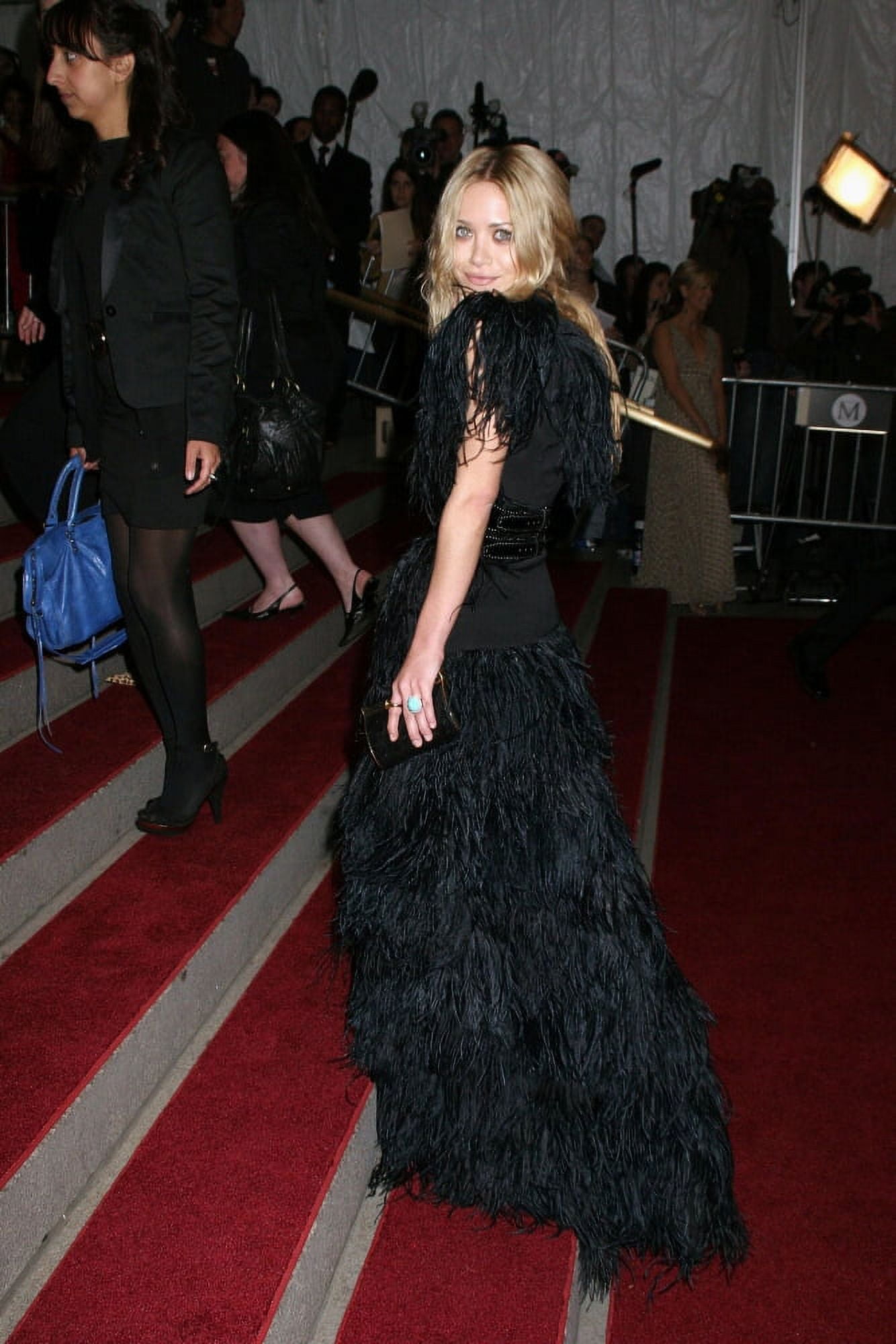 Mary-Kate Olsen At Arrivals For Poiret King Of Fashion - Metropolitan ...