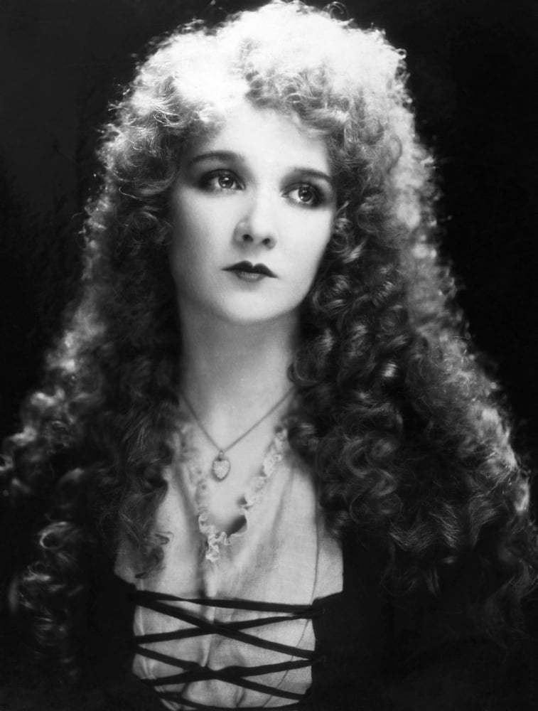 Mary Philbin Portrait (8 x 10) - Walmart.com
