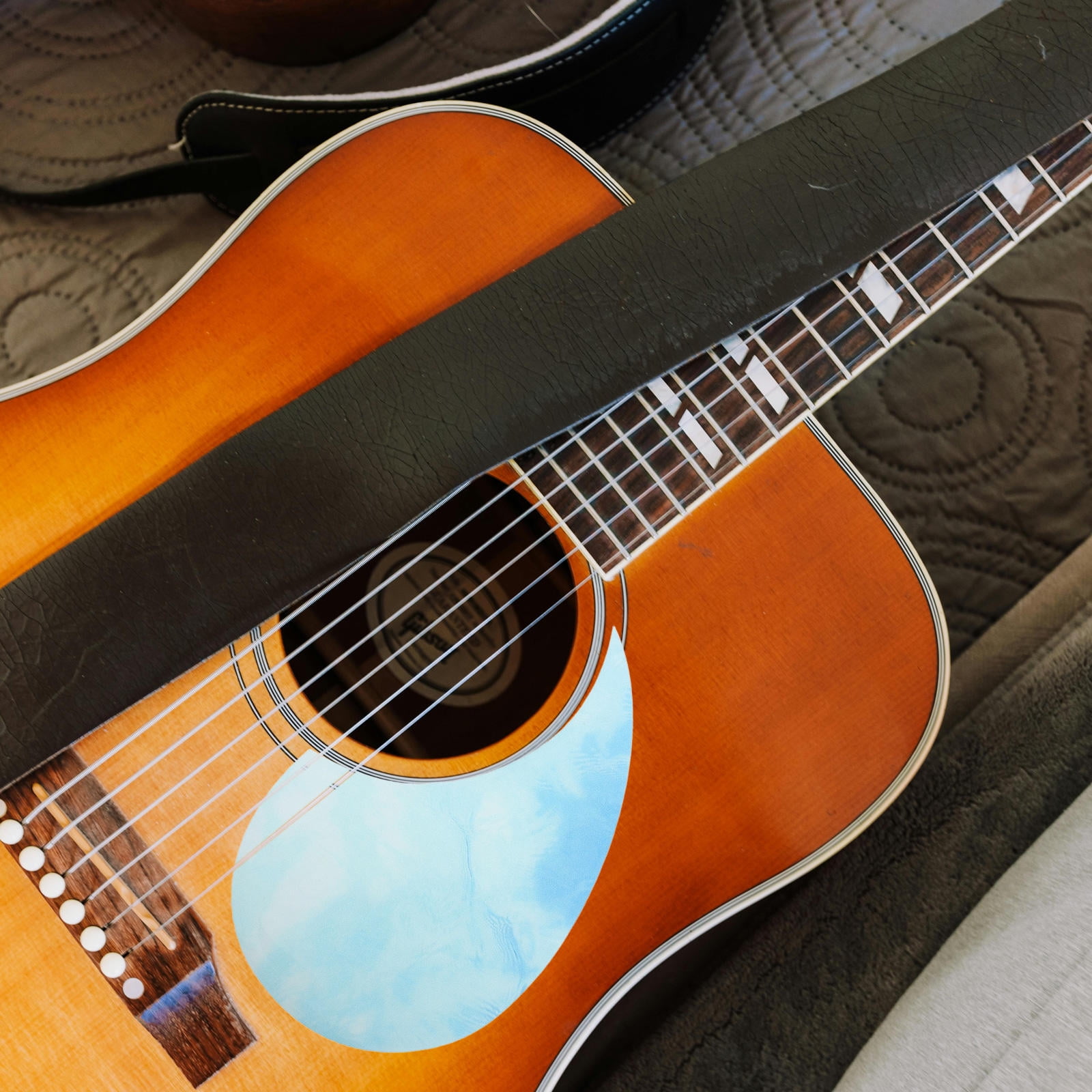 Masteelf Self-Adhesive Guitar Scratch Plate Pickguard Sticker Comma ...