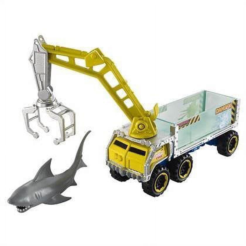 Matchbox Creature Catchers Aqua Claw & Shark Boat 1 Pack - Walmart.com