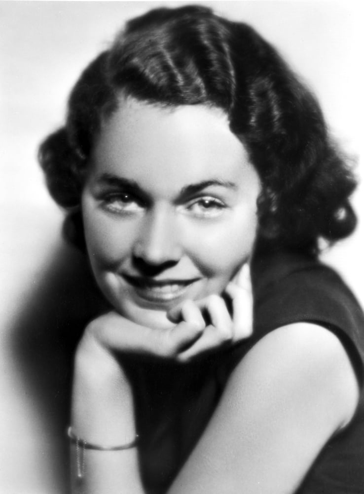 Maureen O'Sullivan Face Leaning on Hand Photo Print (8 x 10) - Walmart.com