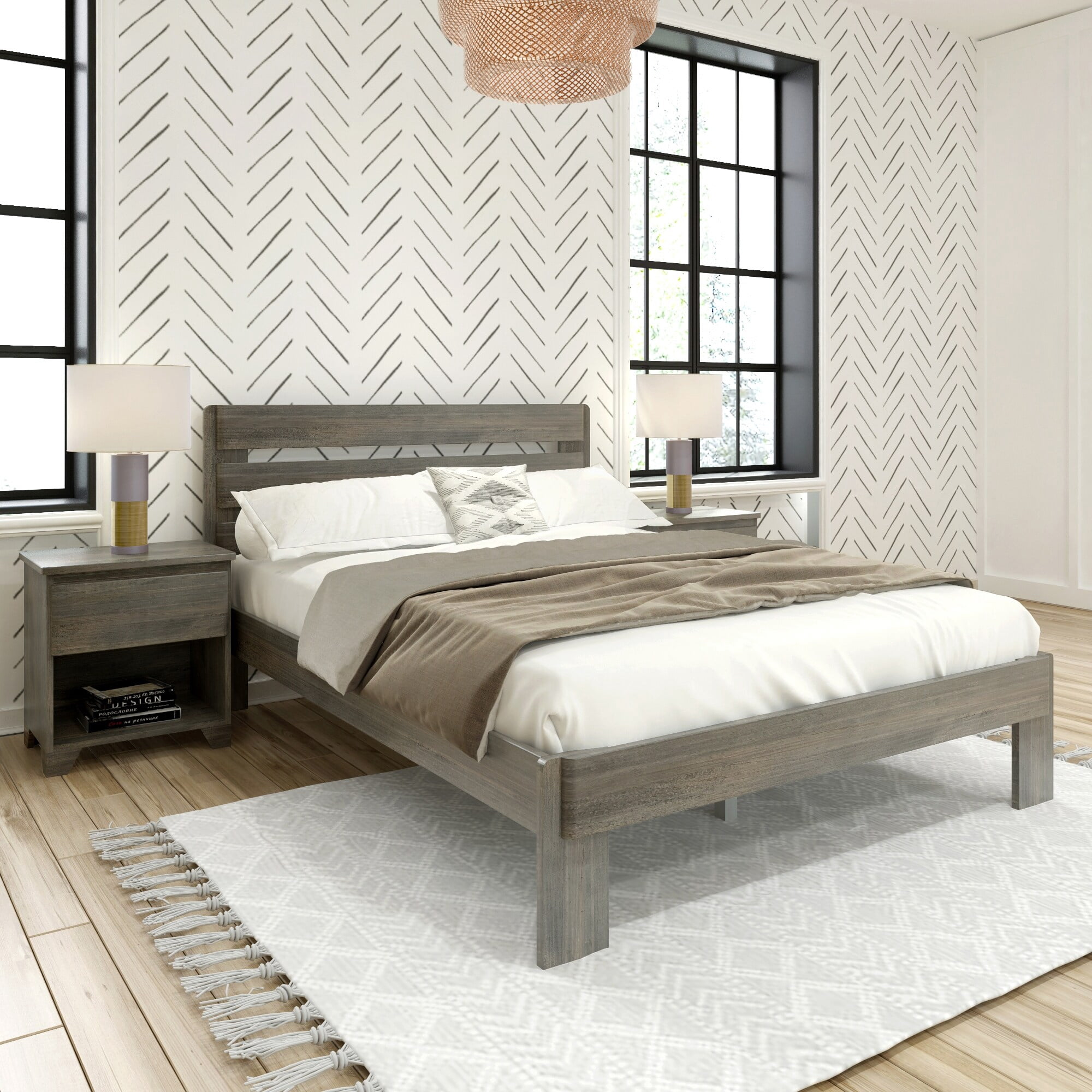 Maxwood Furniture, Inc. Max and Lily Farmhouse Queen Bed with Plank ...