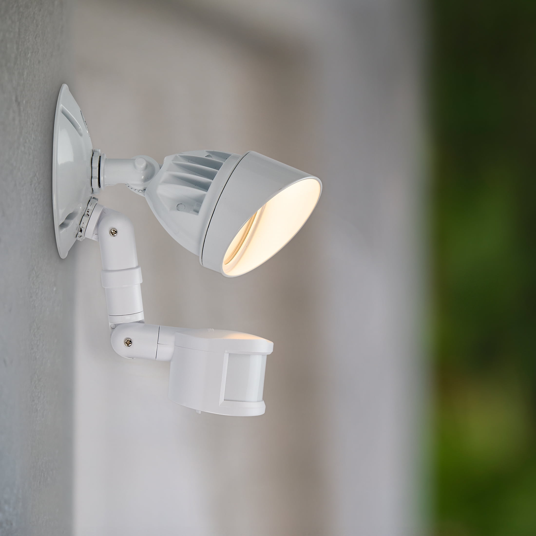 Maxxima LED Outdoor Flood Wall Light, Exterior Security Light, 950 ...