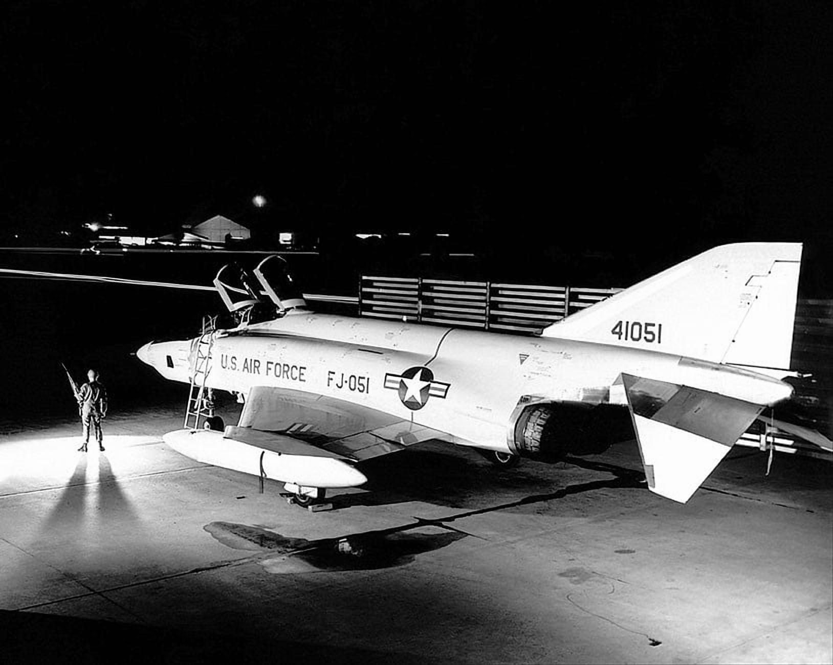 McDonnell Douglas RF-4C / F-4 Phantom II - 20x30 Inch Glossy Laminated ...