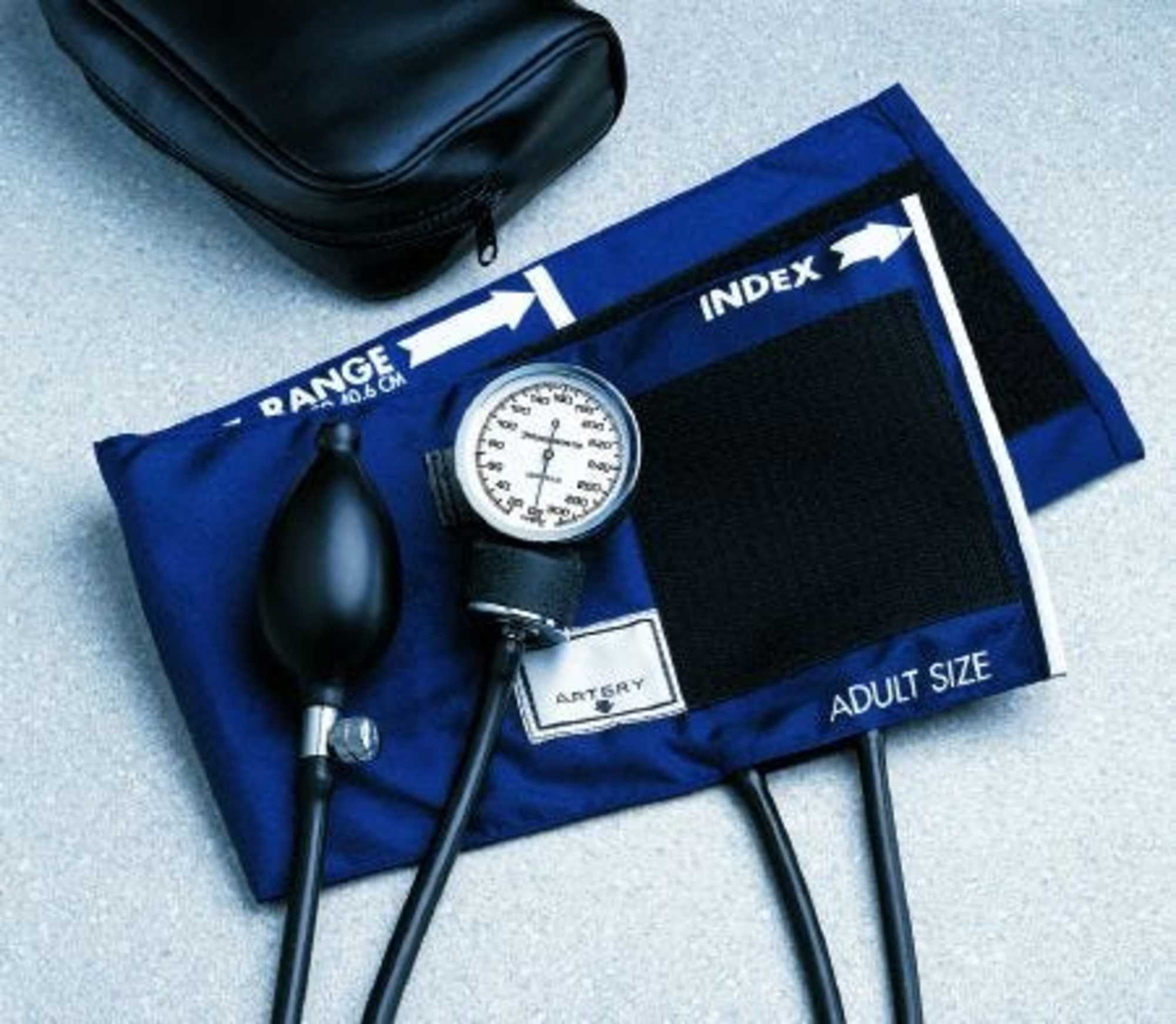 Mckesson Basic Aneroid Sphygmomanometer: 1 Count, Navy Blue, Small, 55 ...