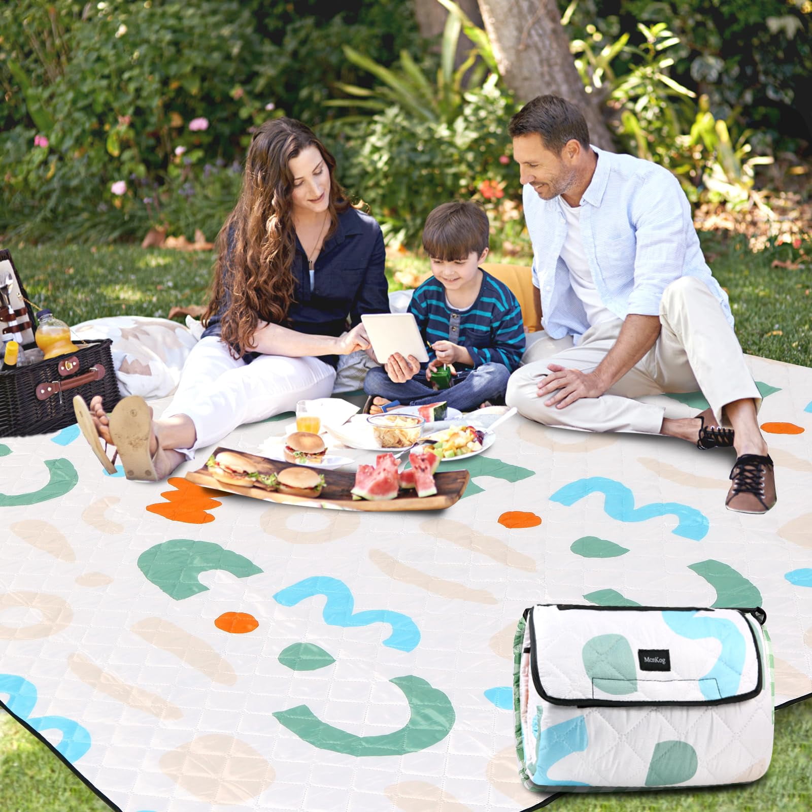 McnKog 80''x80'' Extra Large Outdoor Picnic Blanket - Waterproof and ...