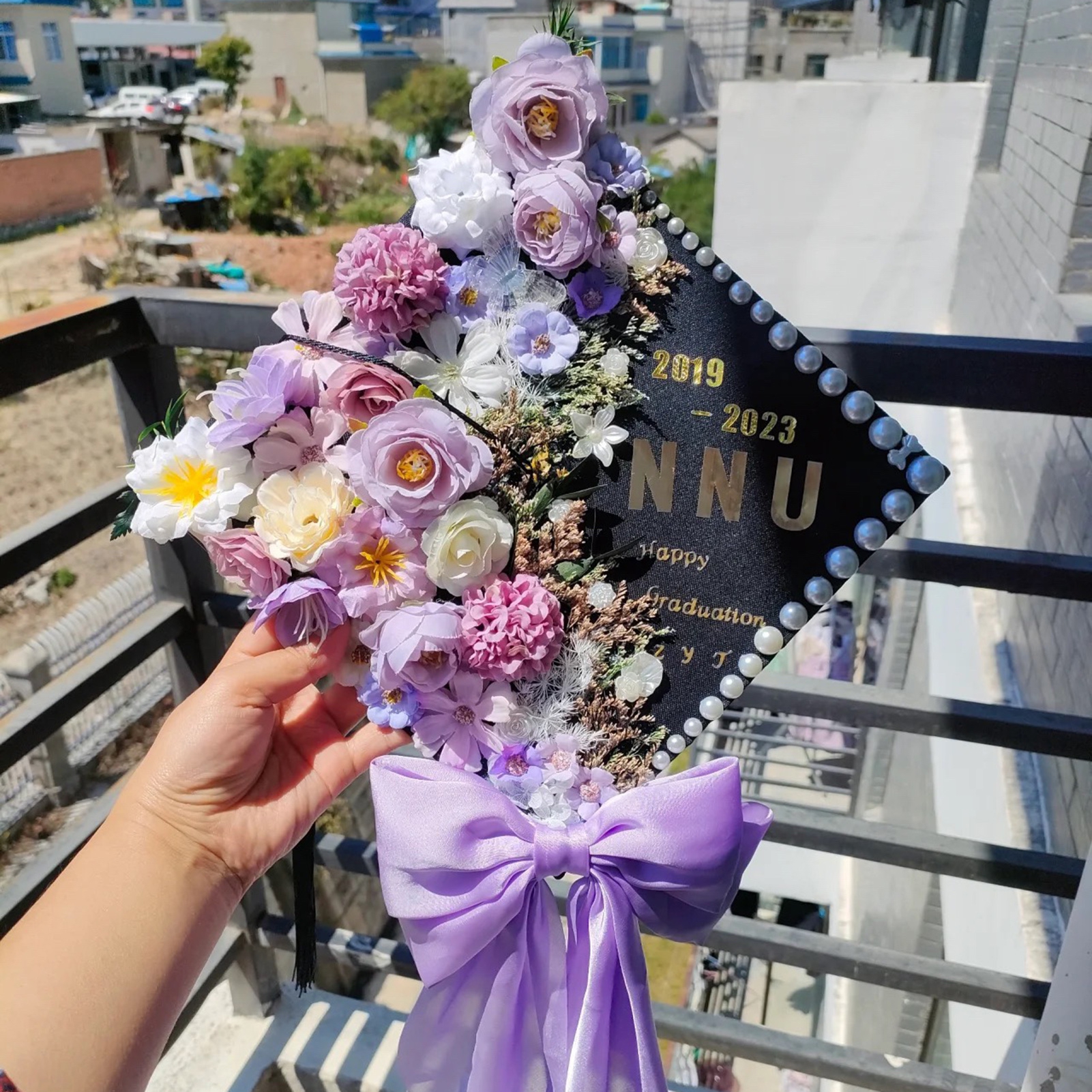 Mdesiwst 1 Set Artificial Flowers Graduation Cap Decorations DIY ...