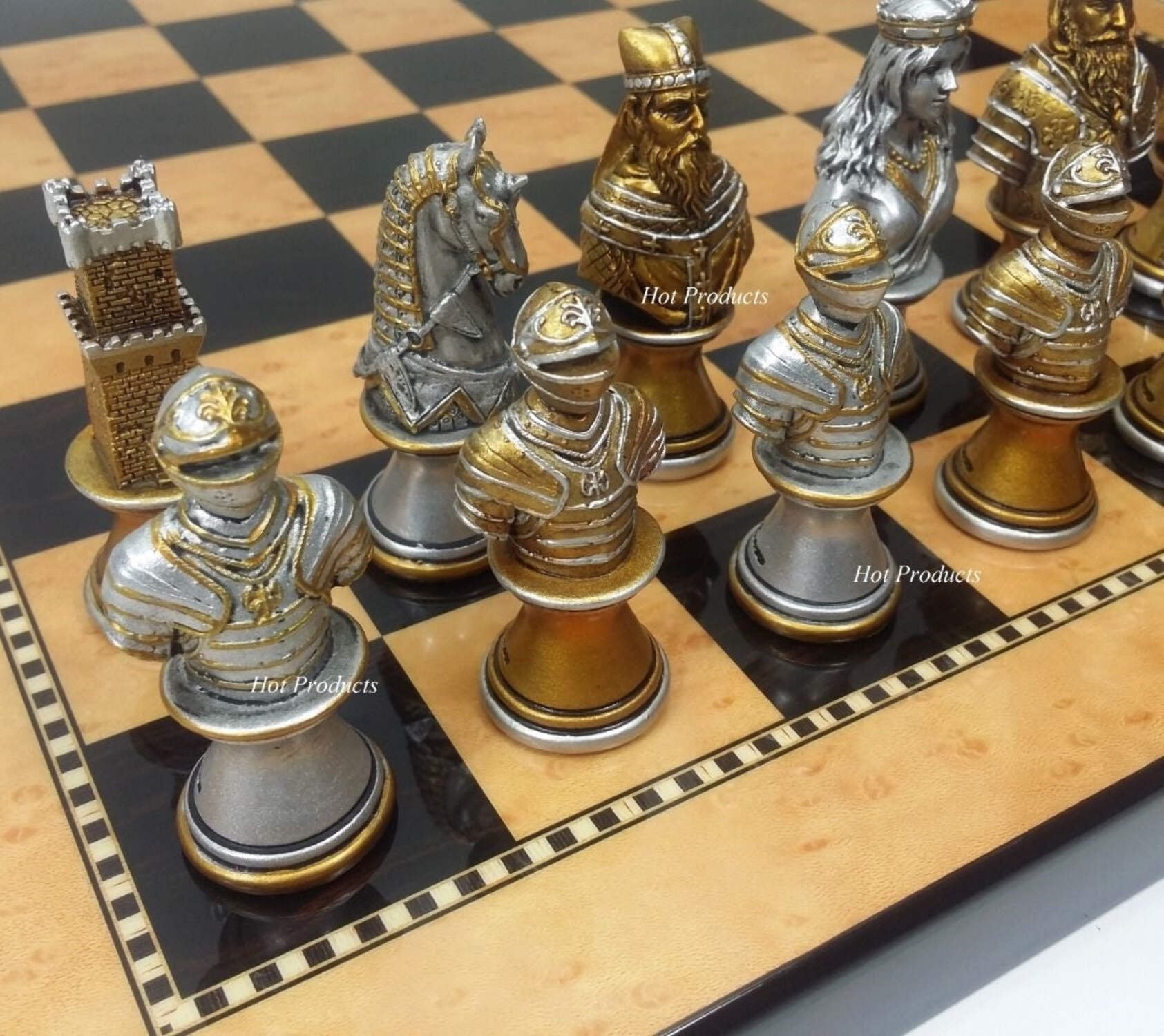 Medieval Times Crusades Busts GOLD SILVER Chess Set Walnut Maple Color ...