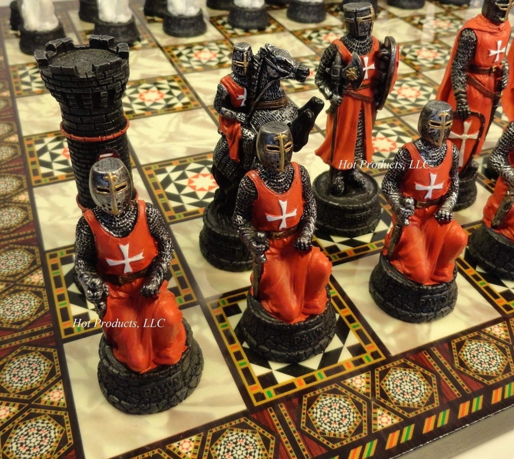 Medieval Times Crusades WARRIOR red white CHESS SET w/ 14" Mosaic Color ...