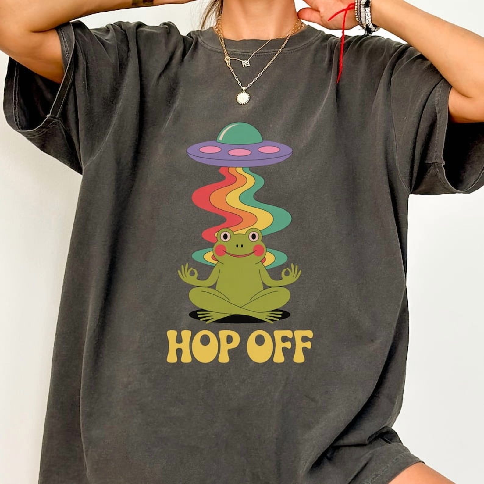 Meditating Frog Graphic T-shirt, Alien Trippy Frog Shirt, Funny Yoga ...