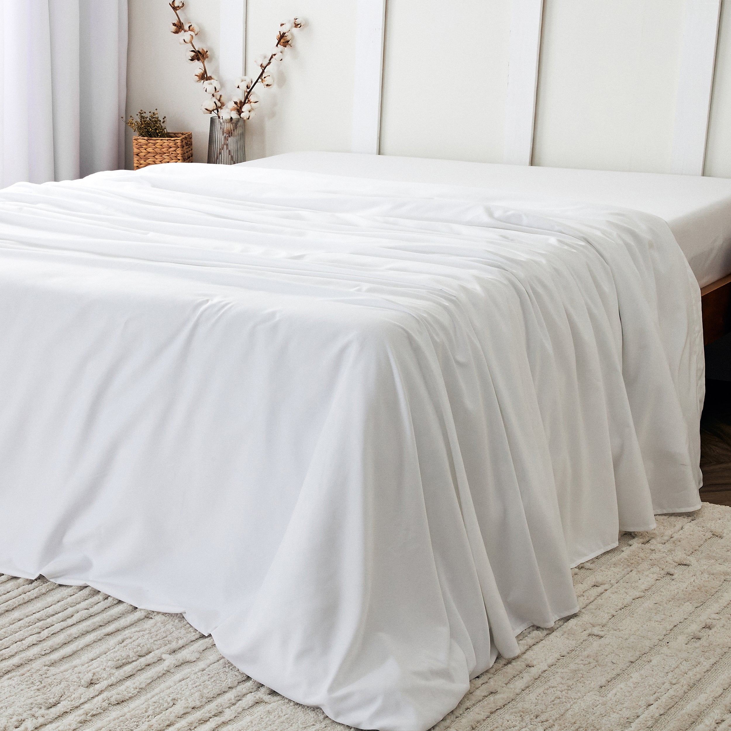 Mellanni Twin-XL Flat Sheet Only, Hotel Luxury Soft Microfiber Top ...