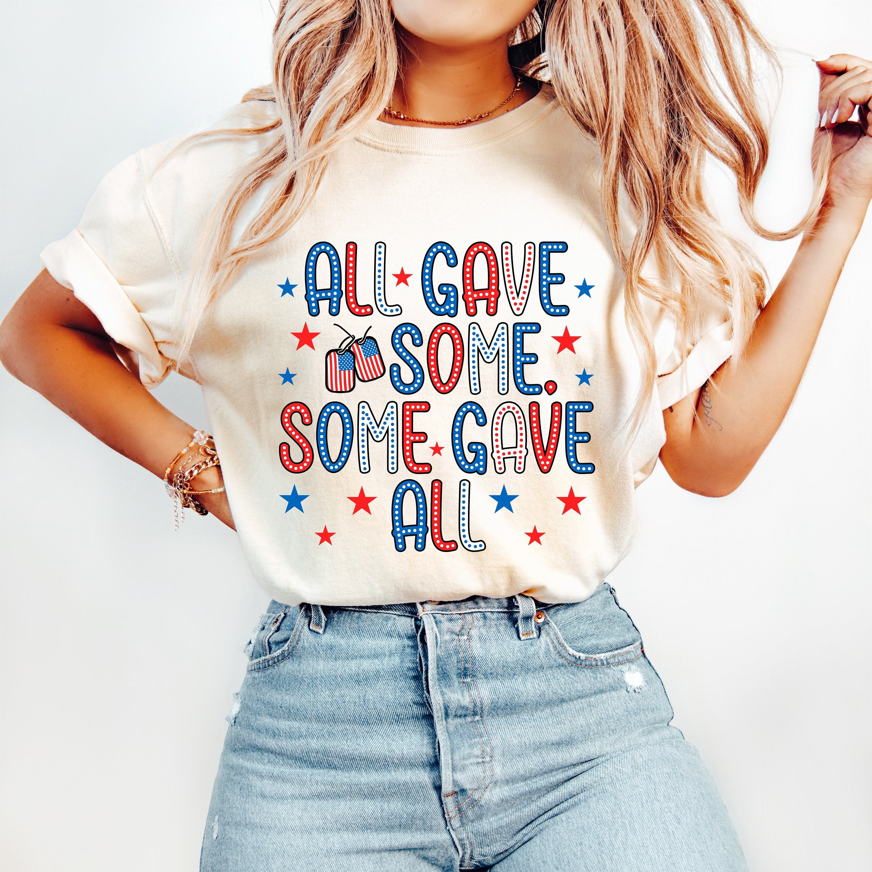 Memorial Day Tee – 4th of July Bright Doodle Dots American Flag USA ...