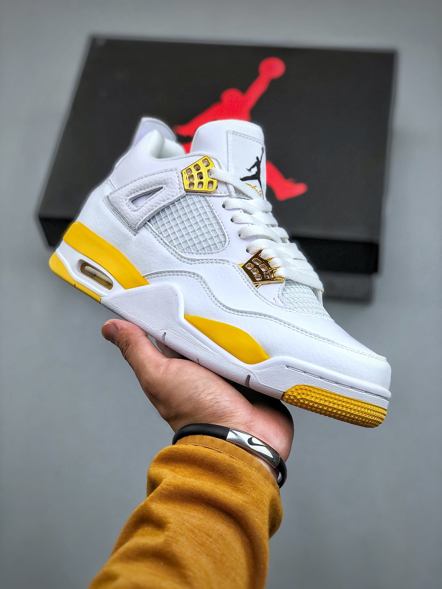 Men's Jordаn 4 Retro White yellow (AQ9129 101)-8 - Walmart.com