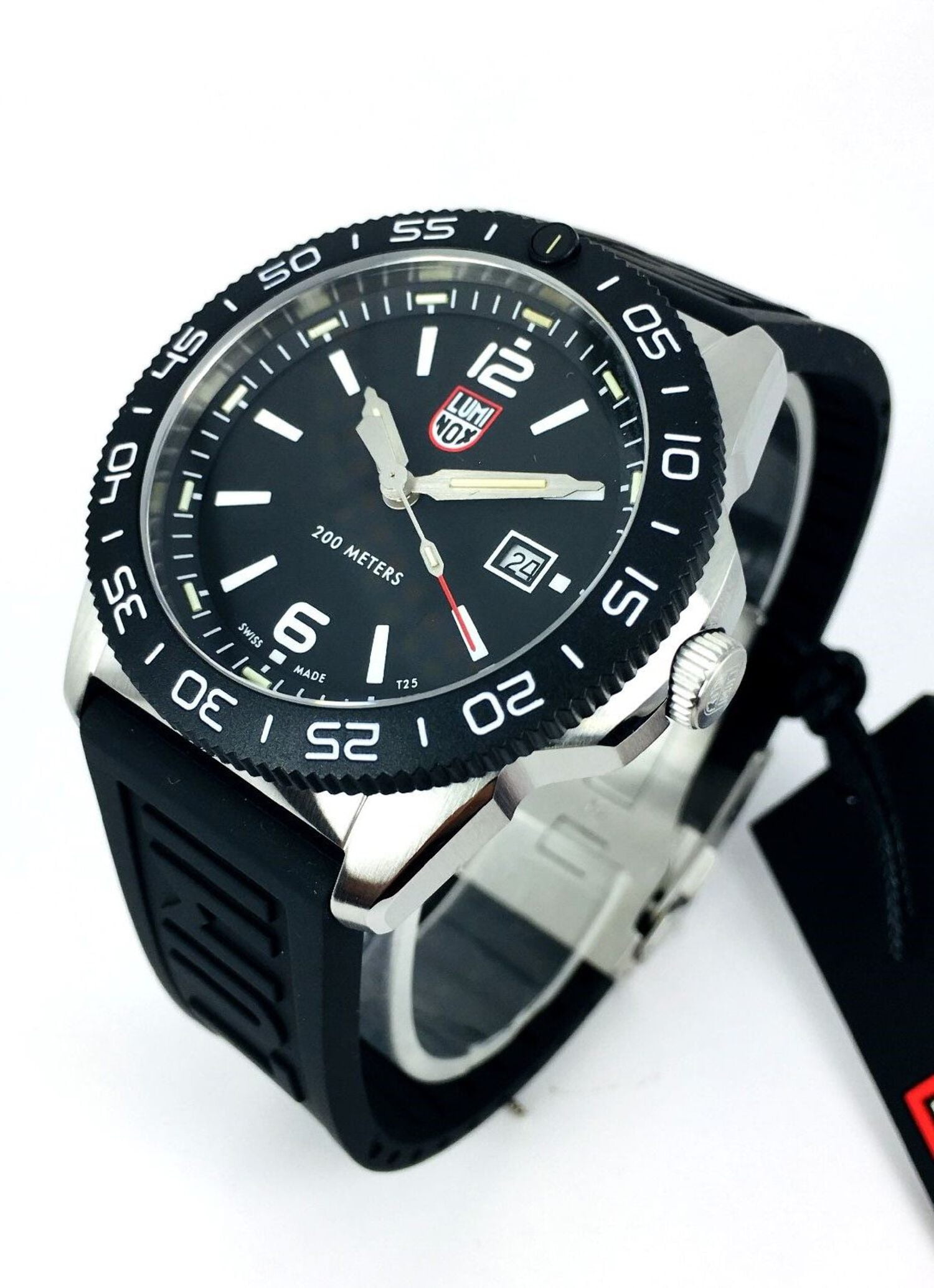 Men's Luminox Pacific Diver Stainless Steel Dive Watch XS.3121.1 ...